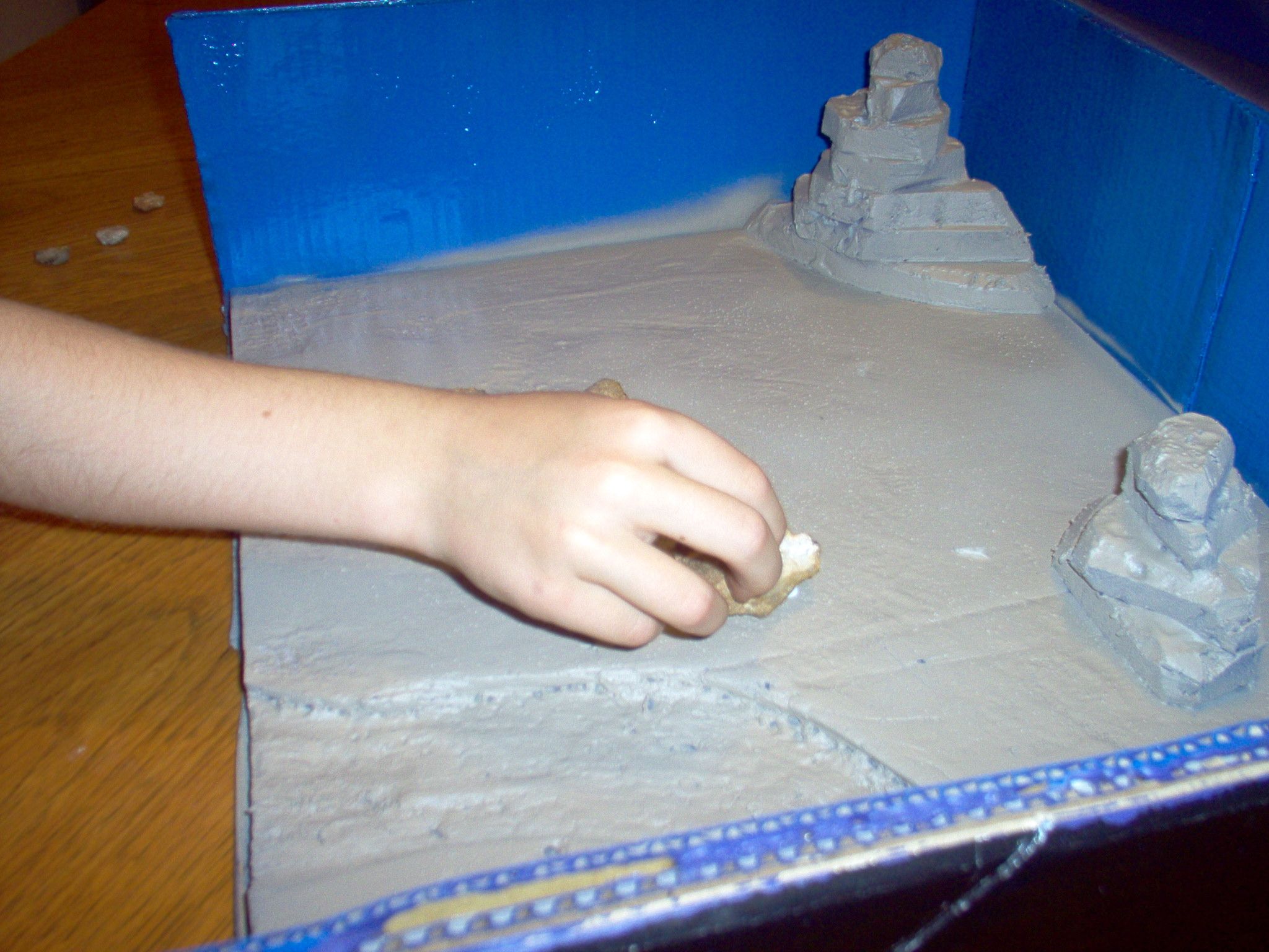 Desert Diorama : 8 Steps - Instructables