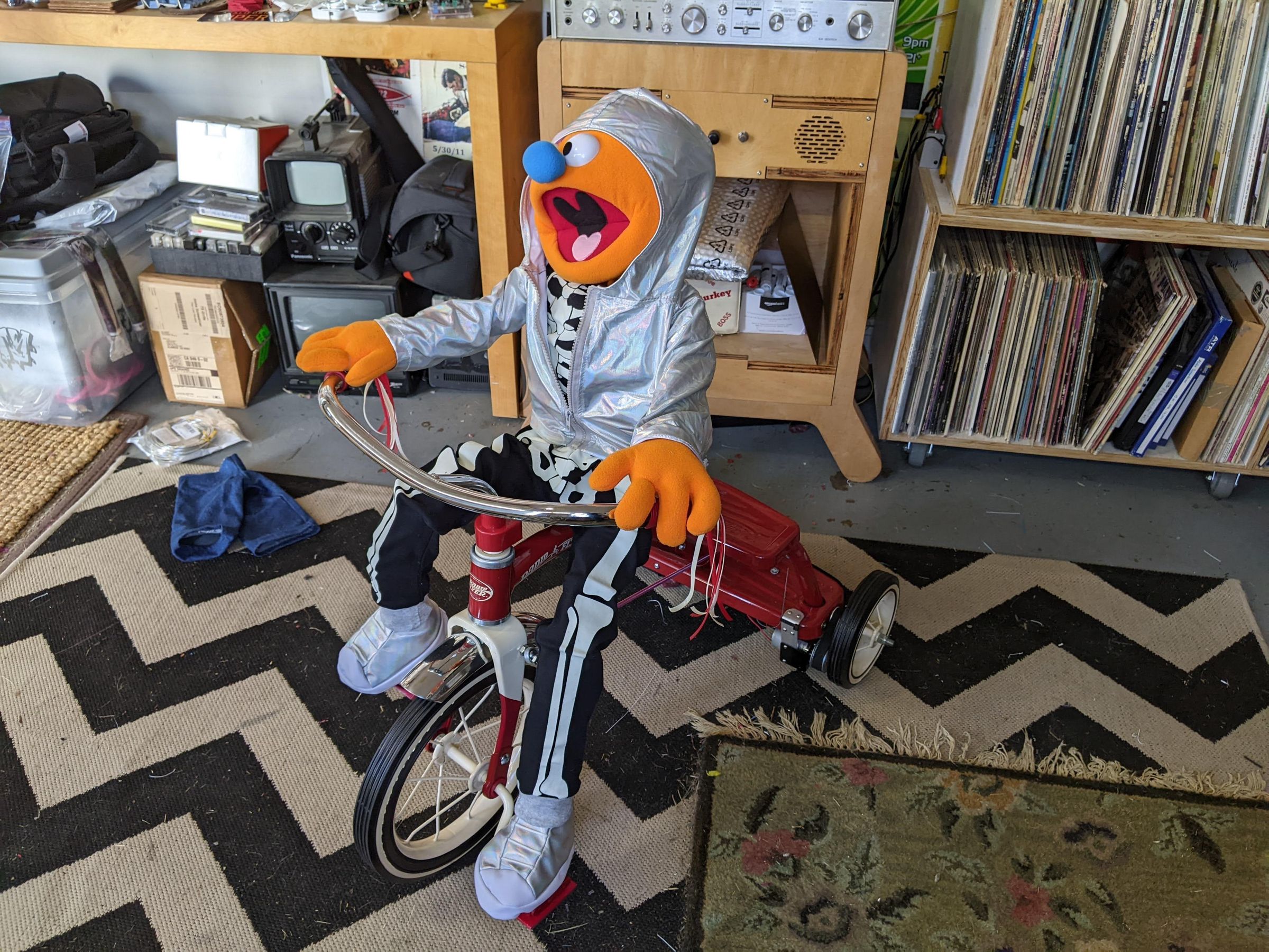 Remote Controlled Tricycle-Riding Puppet : 9 Steps (with Pictures ...