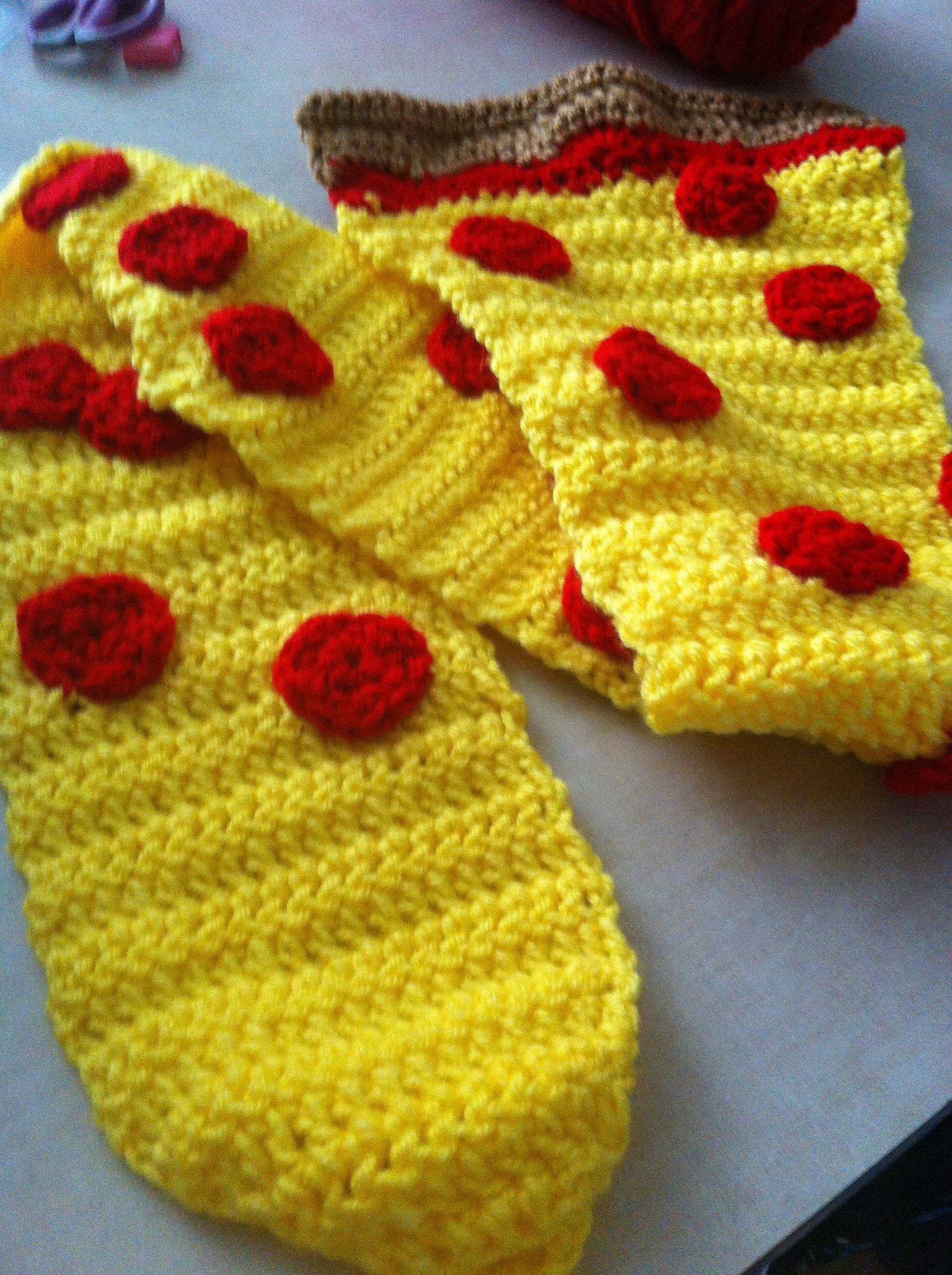 Crochet Pizza Scarf : 4 Steps - Instructables