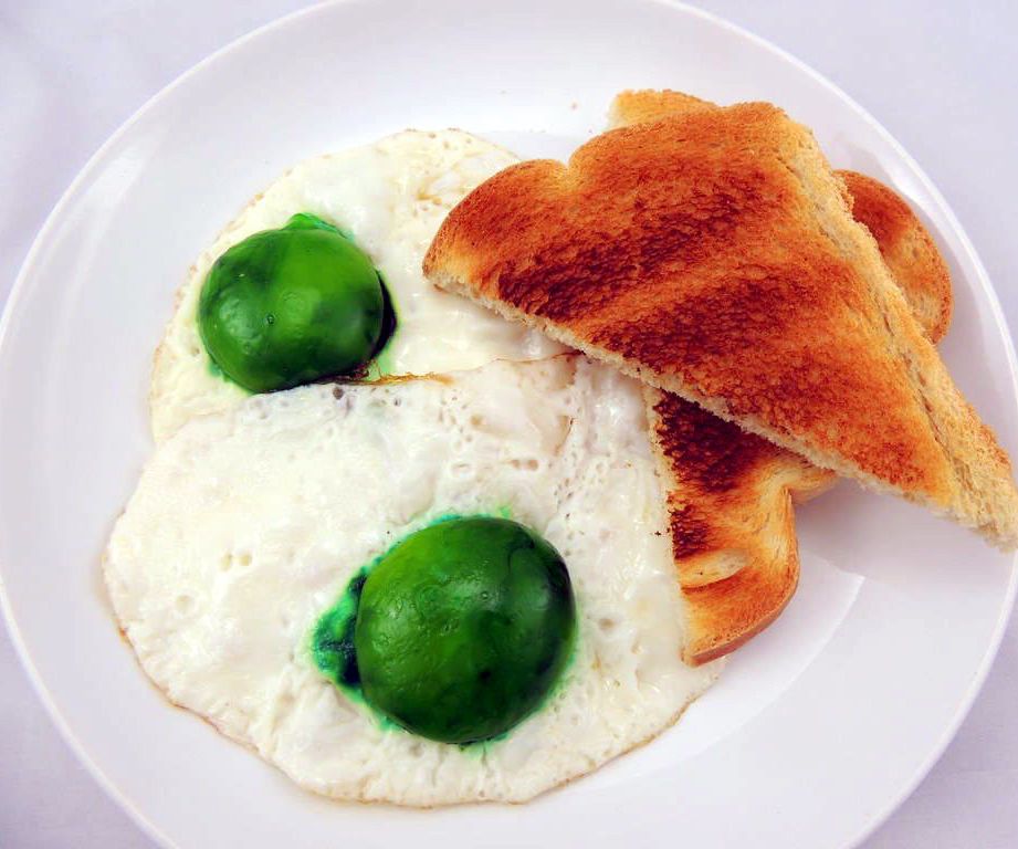 How to Make Green Eggs : 4 Steps (with Pictures) - Instructables