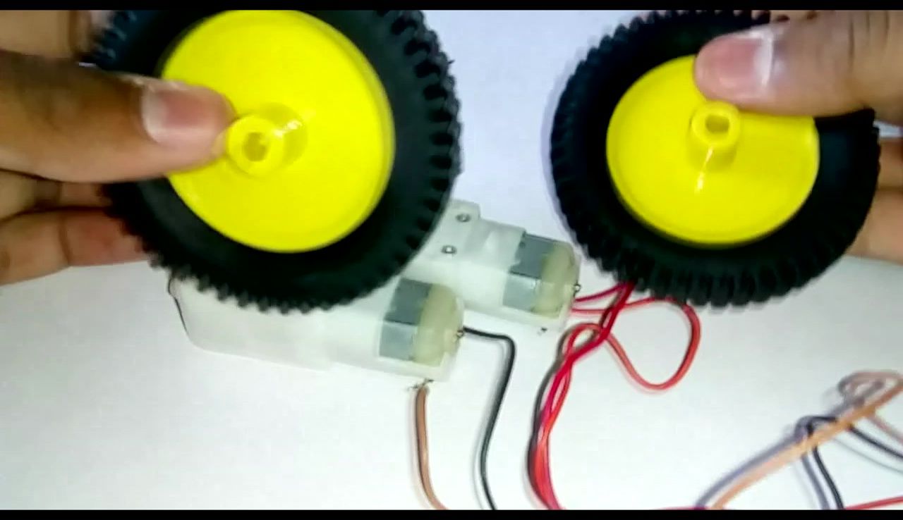 Make Yourself a TV Remote Controlled Arduino Robot! : 15 Steps (with ...