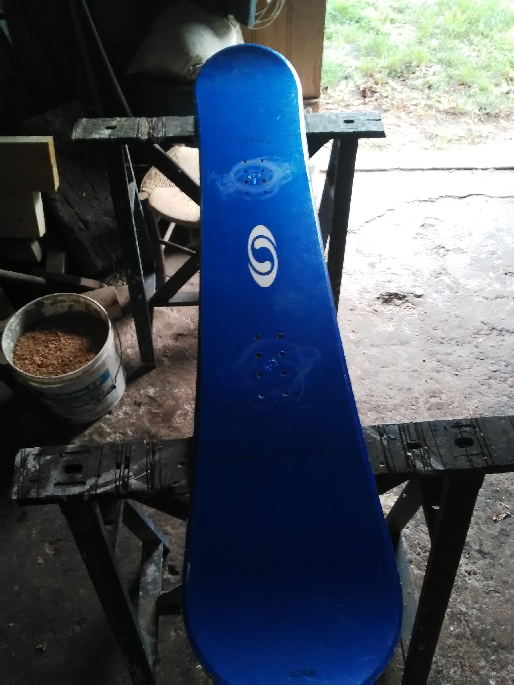 Longboard From a Snowboard : 8 Steps - Instructables