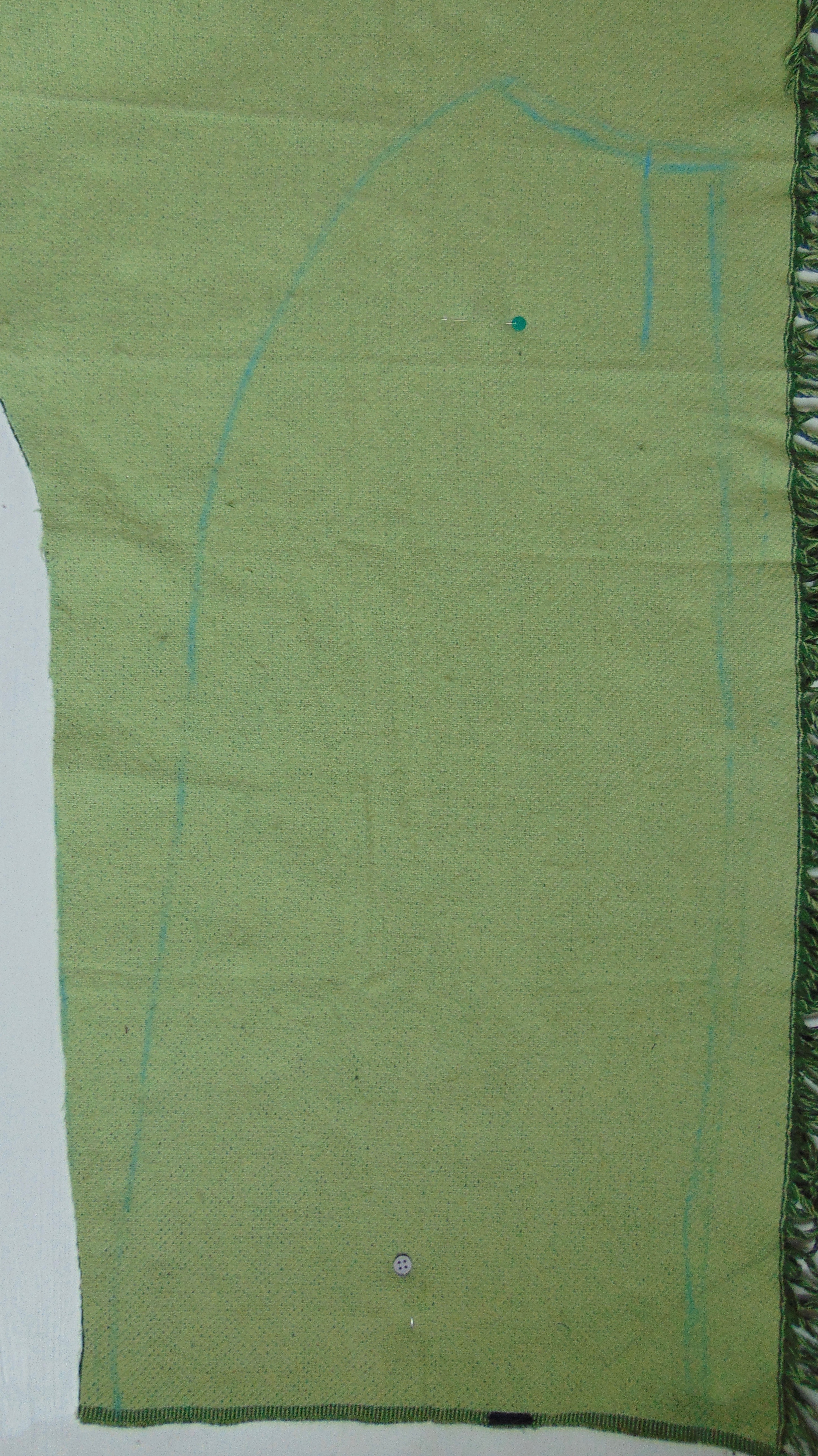 Warm Cloak From an Old Blanket : 12 Steps (with Pictures) - Instructables