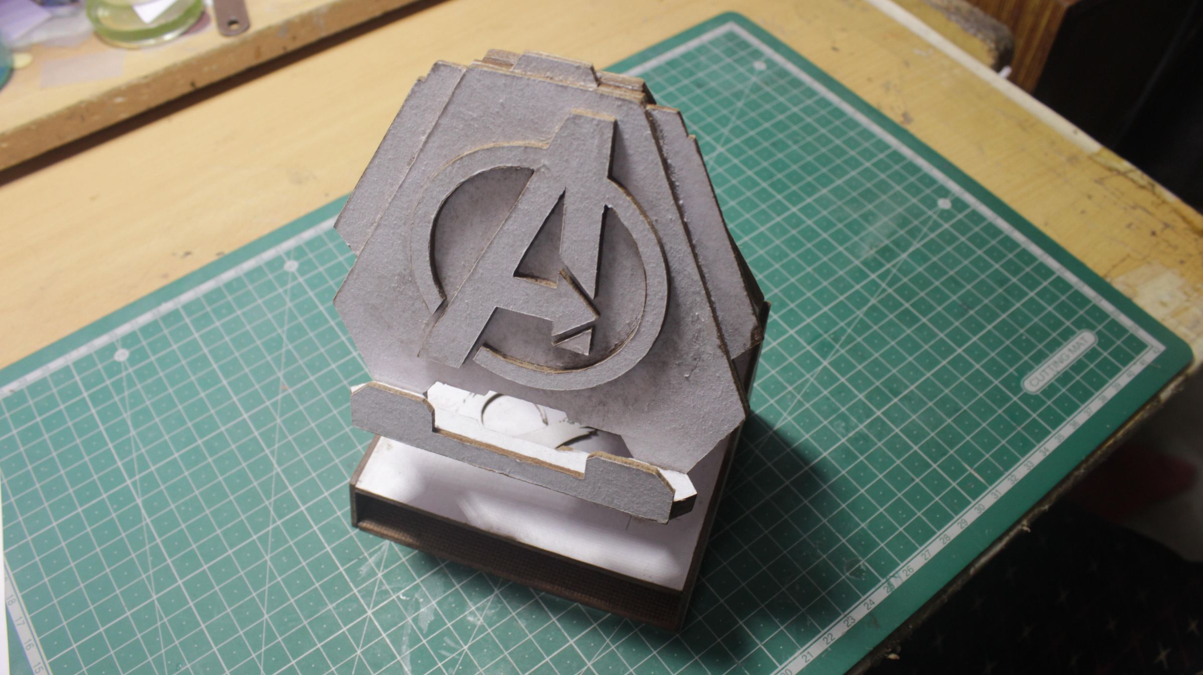 Easy Avengers Smartphone Stand : 14 Steps (with Pictures) - Instructables