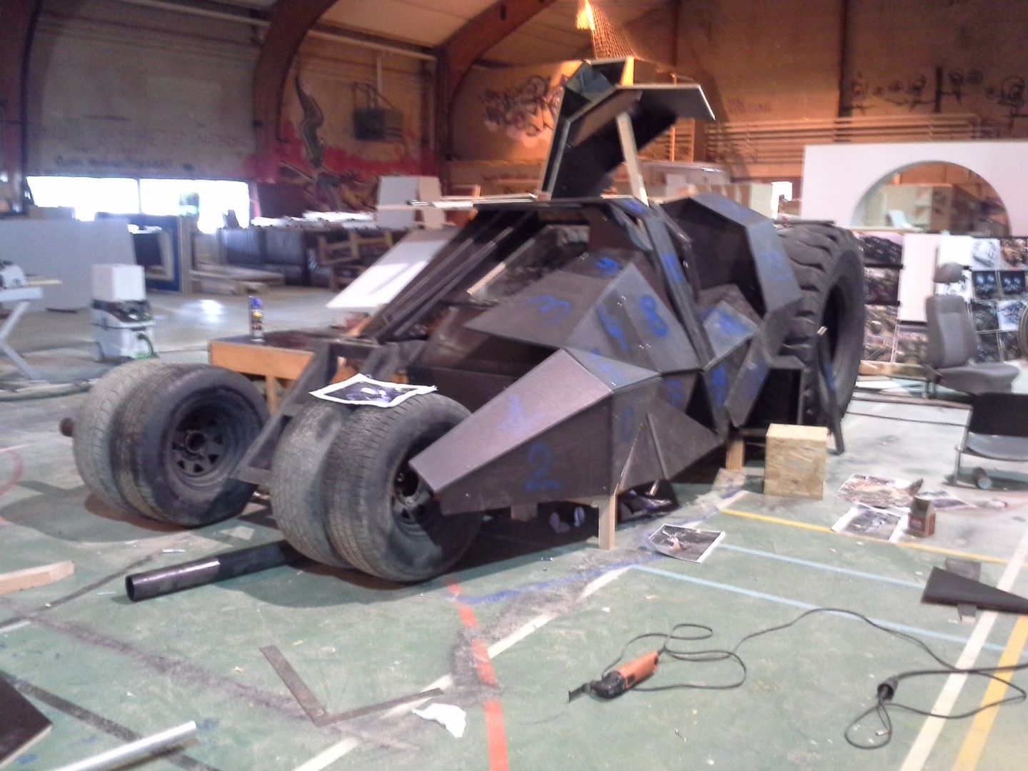 Batmobile Tumbler : 7 Steps (with Pictures) - Instructables