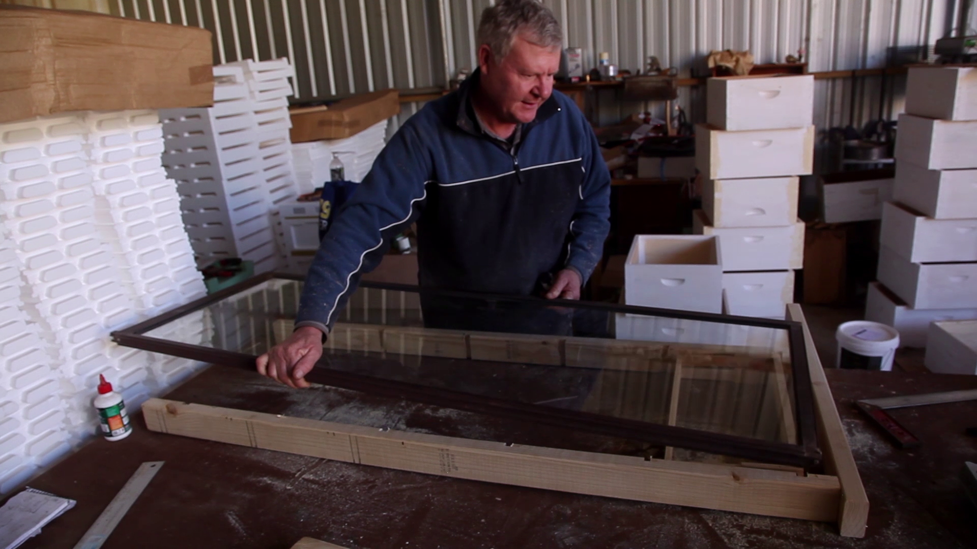 How to Build an Observation Bee Hive : 20 Steps (with Pictures ...