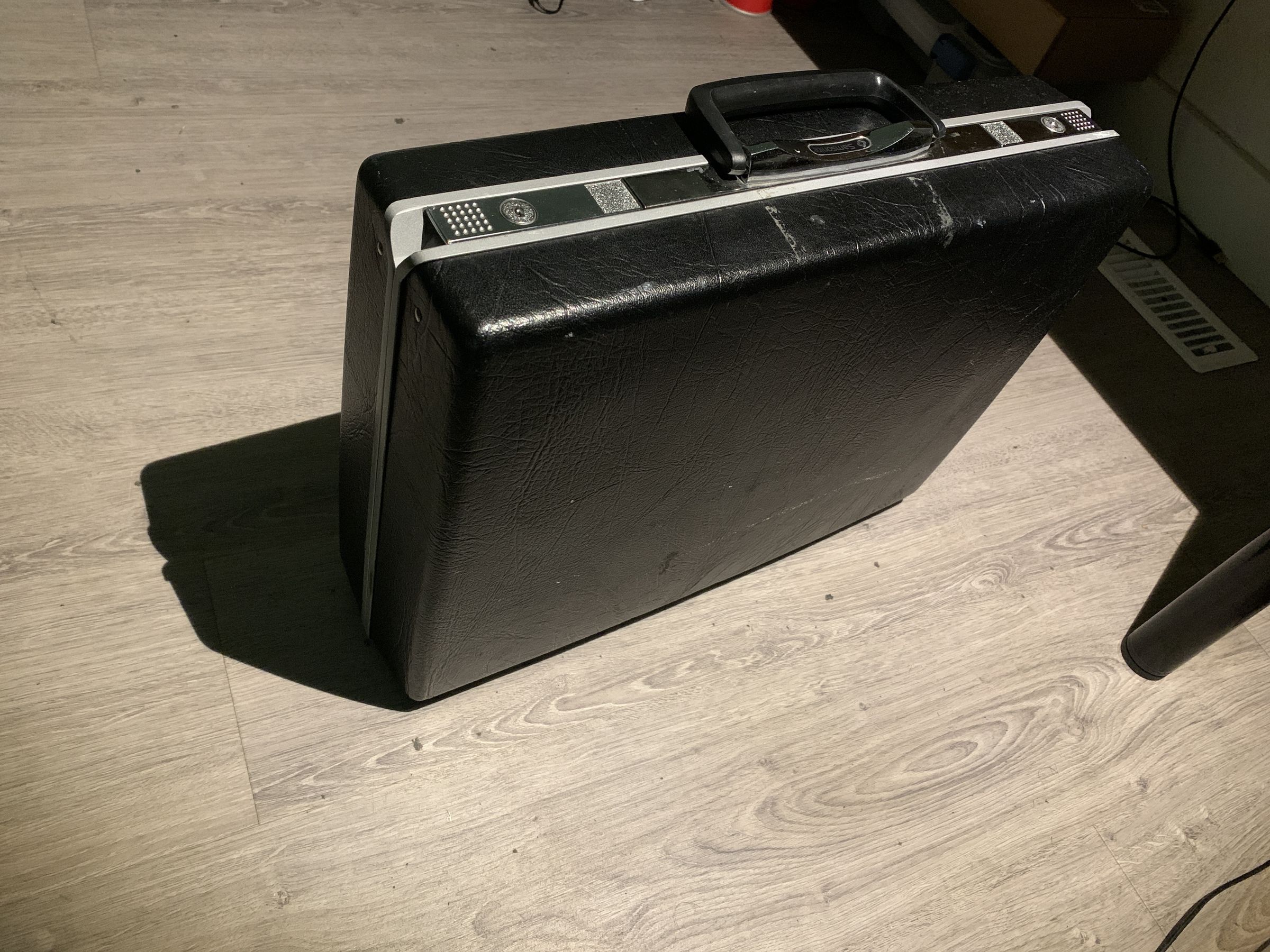 Portable Electronic Workbench - Instructables