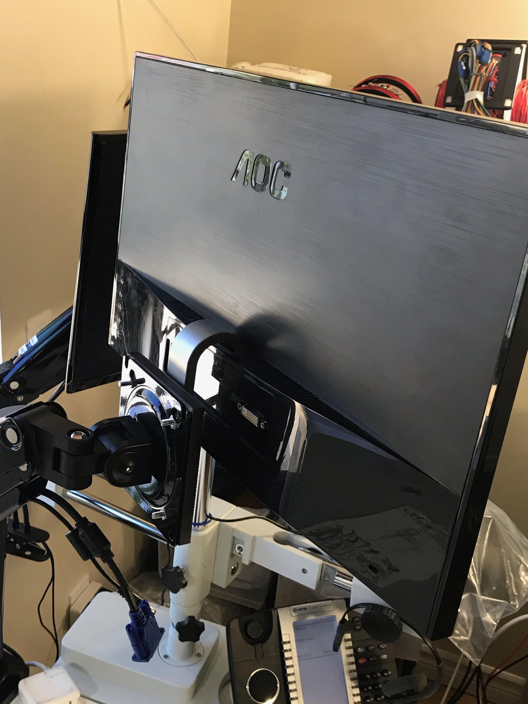 Computer Monitor Mount - Instructables