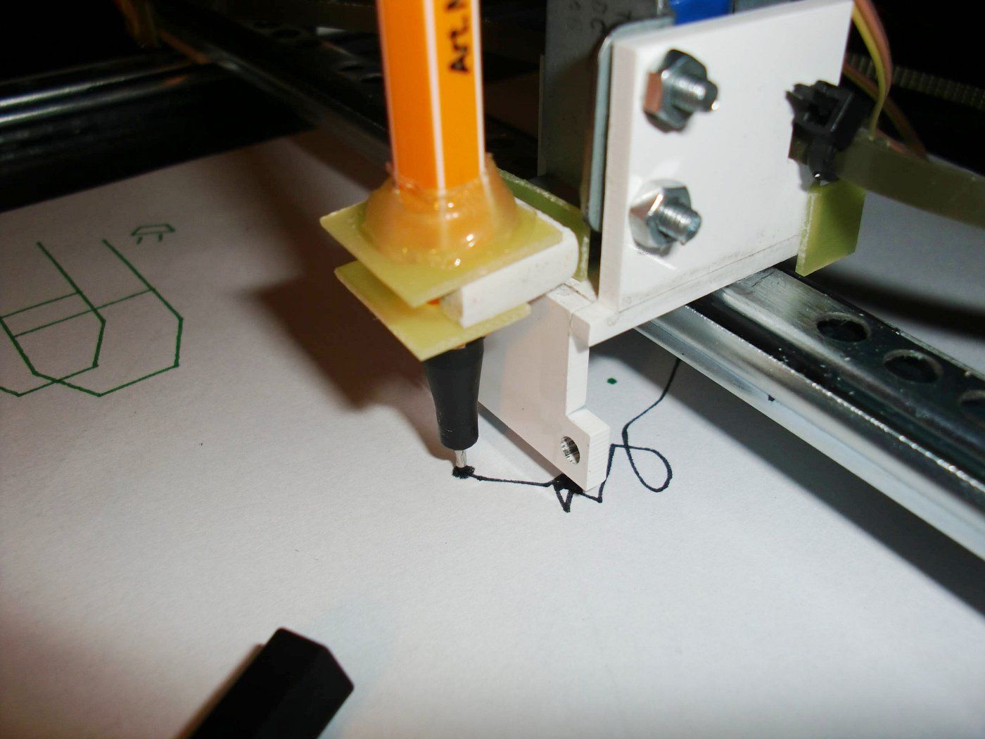 Cheap, Nice and Weird A4 Graph Plotter ($25 + Some Scrap) : 9 Steps ...