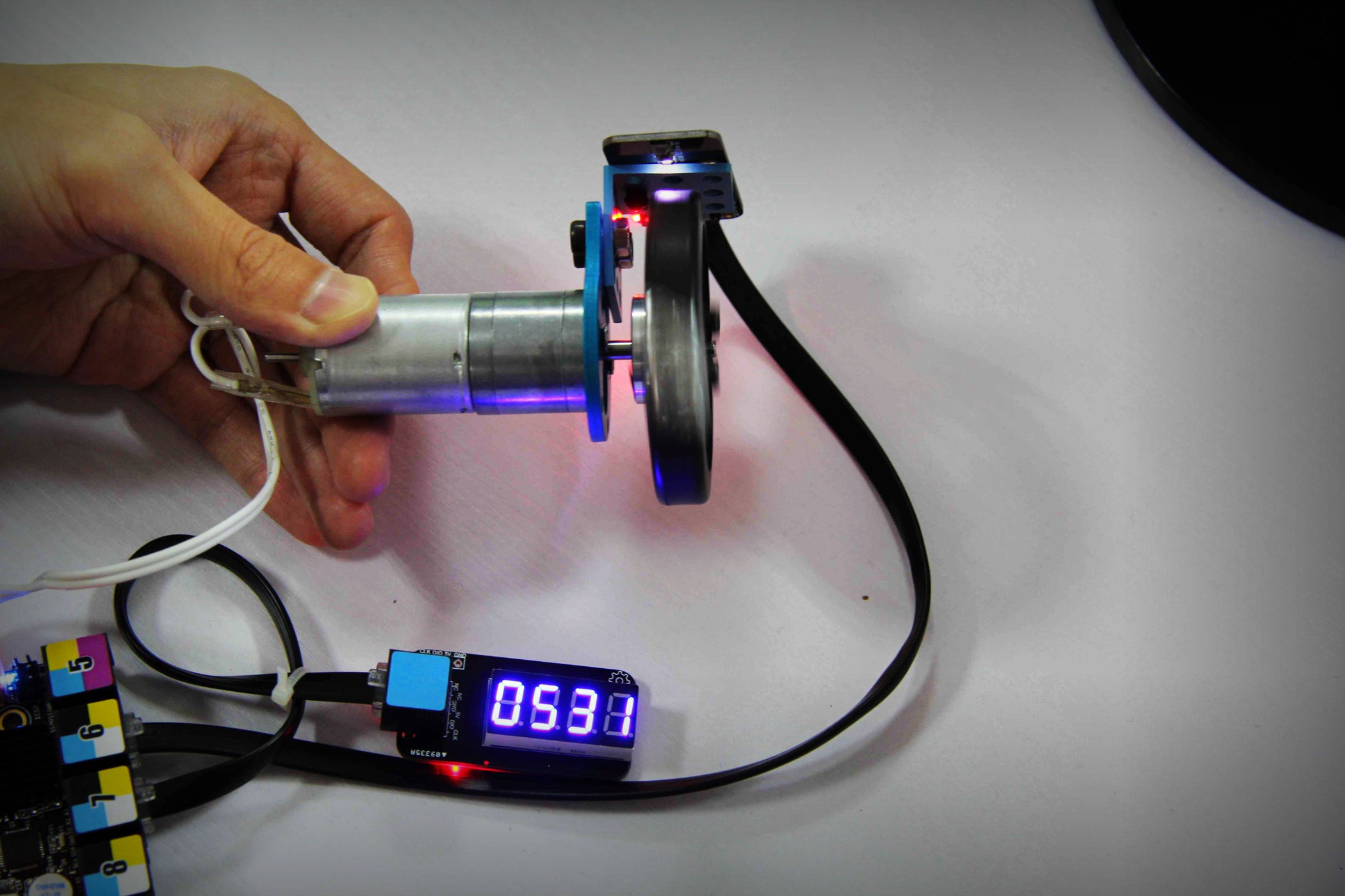 How to Make a Wheel Speed Detector by Using a Light Sensor. : 5 Steps ...