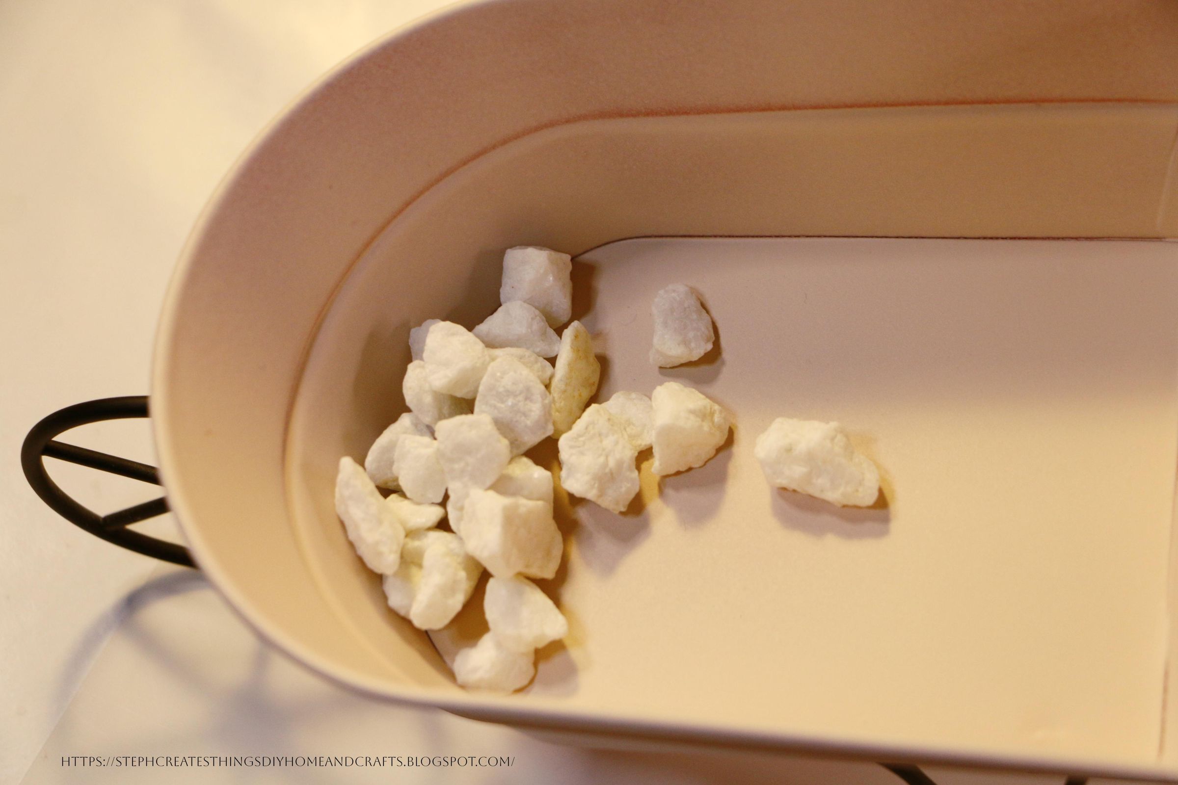 $5 MINI WHEELBARROW DECORATION REDESIGN : 5 Steps (with Pictures ...