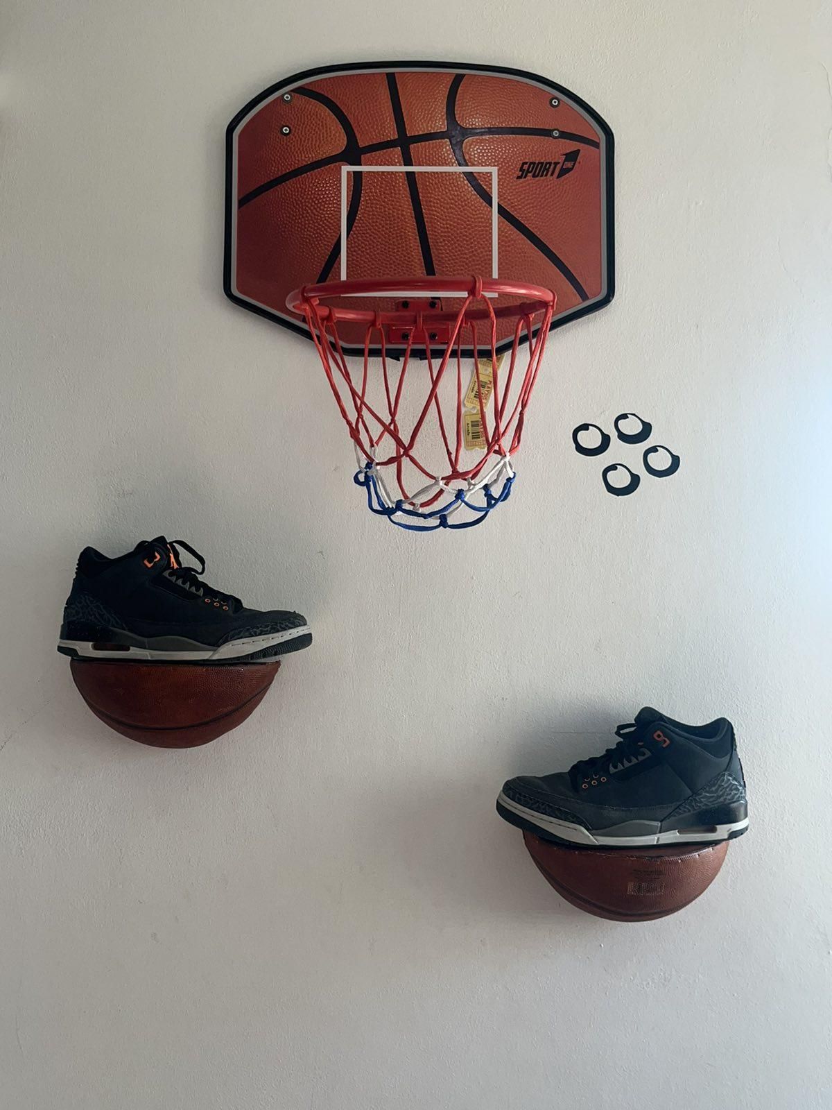 Easy Basketball Shelves : 5 Steps - Instructables