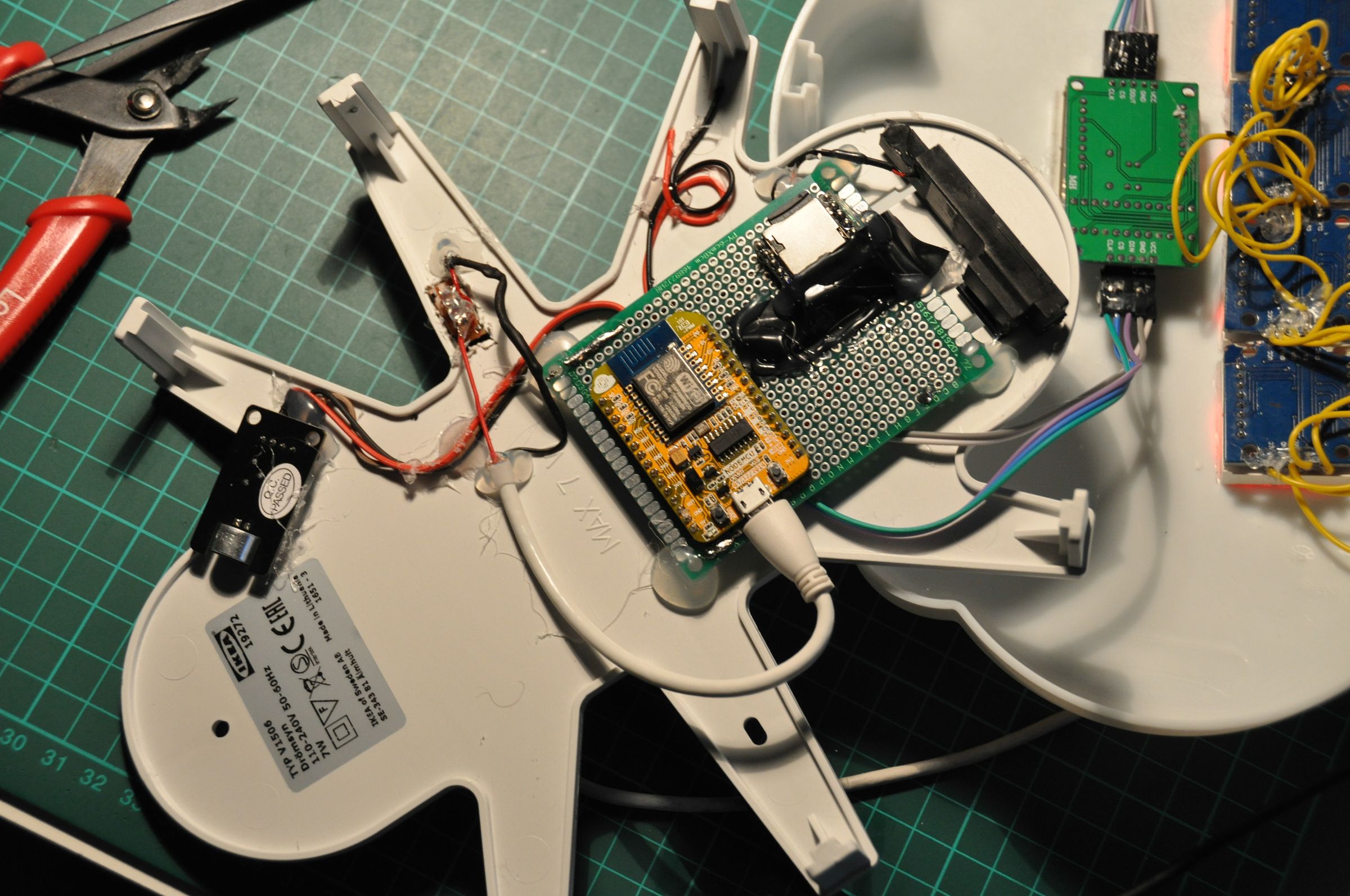 DROMSY - Connected Kids-friendly Alarm Clock Based on ESP8266, MAX7219 ...