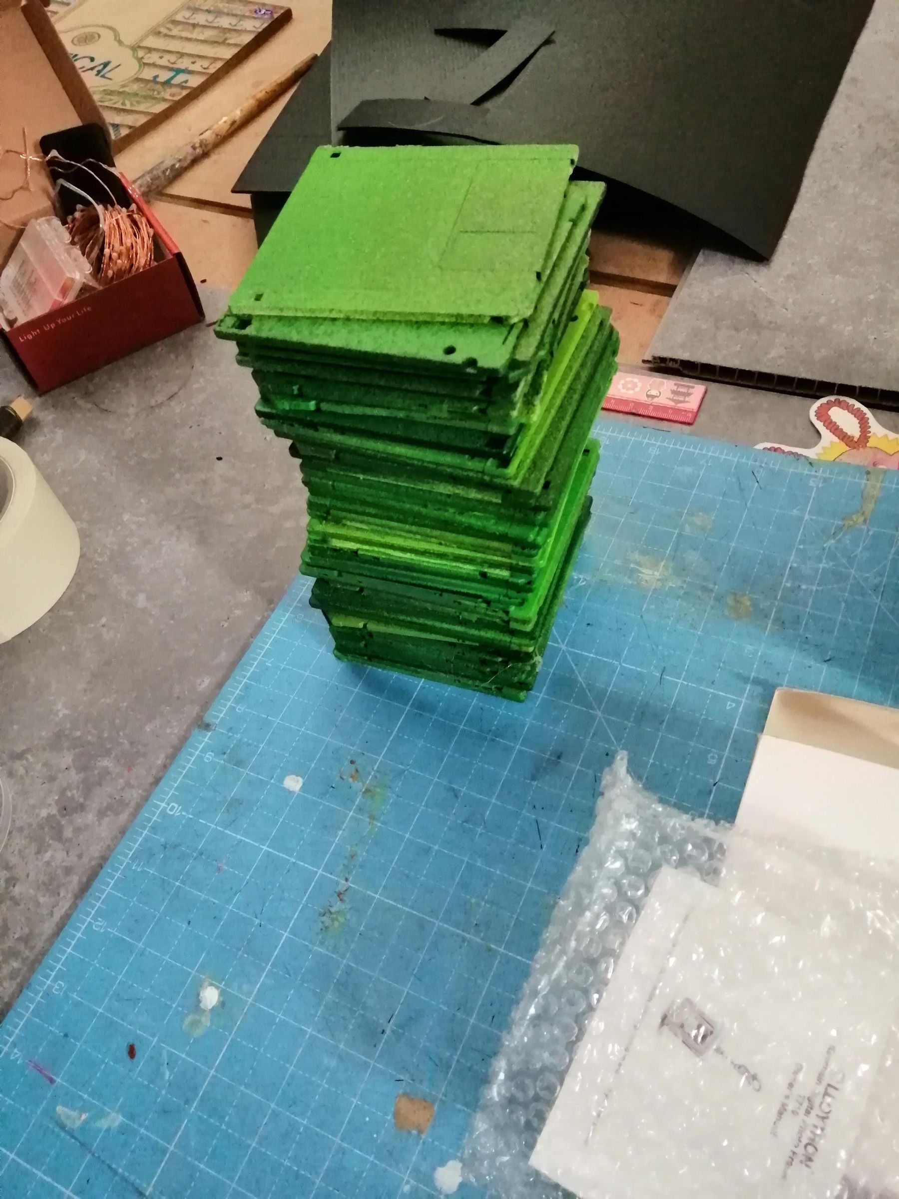 Floppy Disc Space Invader Wall Deco : 5 Steps (with Pictures ...