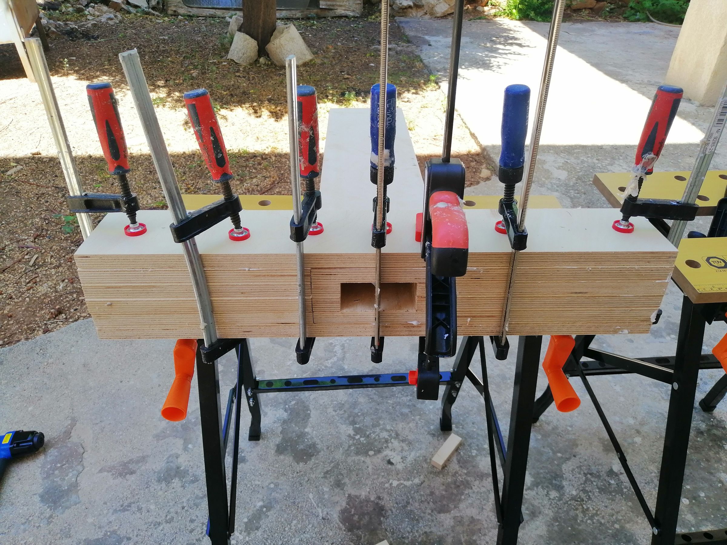 DIY Standing Desk : 8 Steps - Instructables