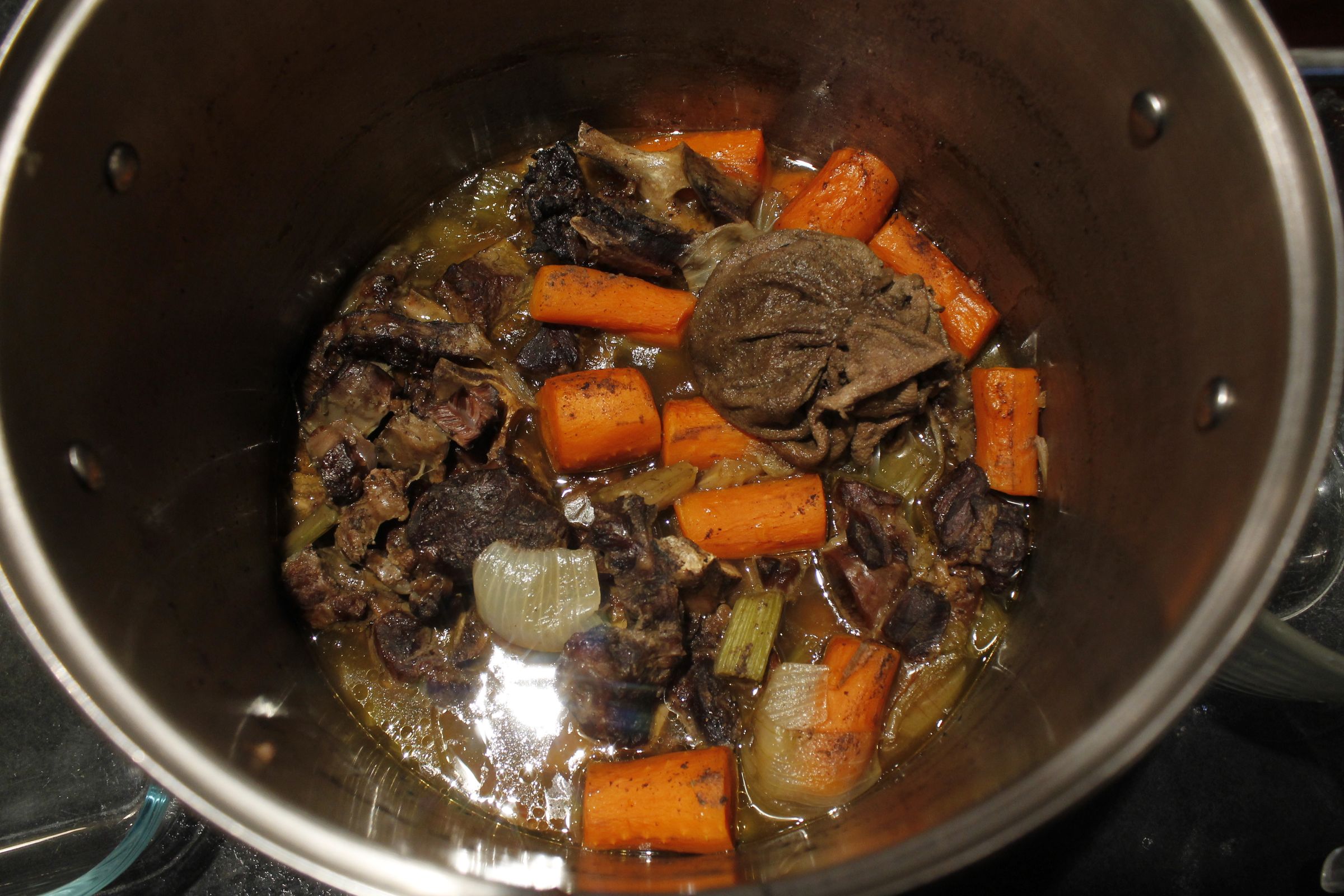 Beef Stock : 7 Steps (with Pictures) - Instructables