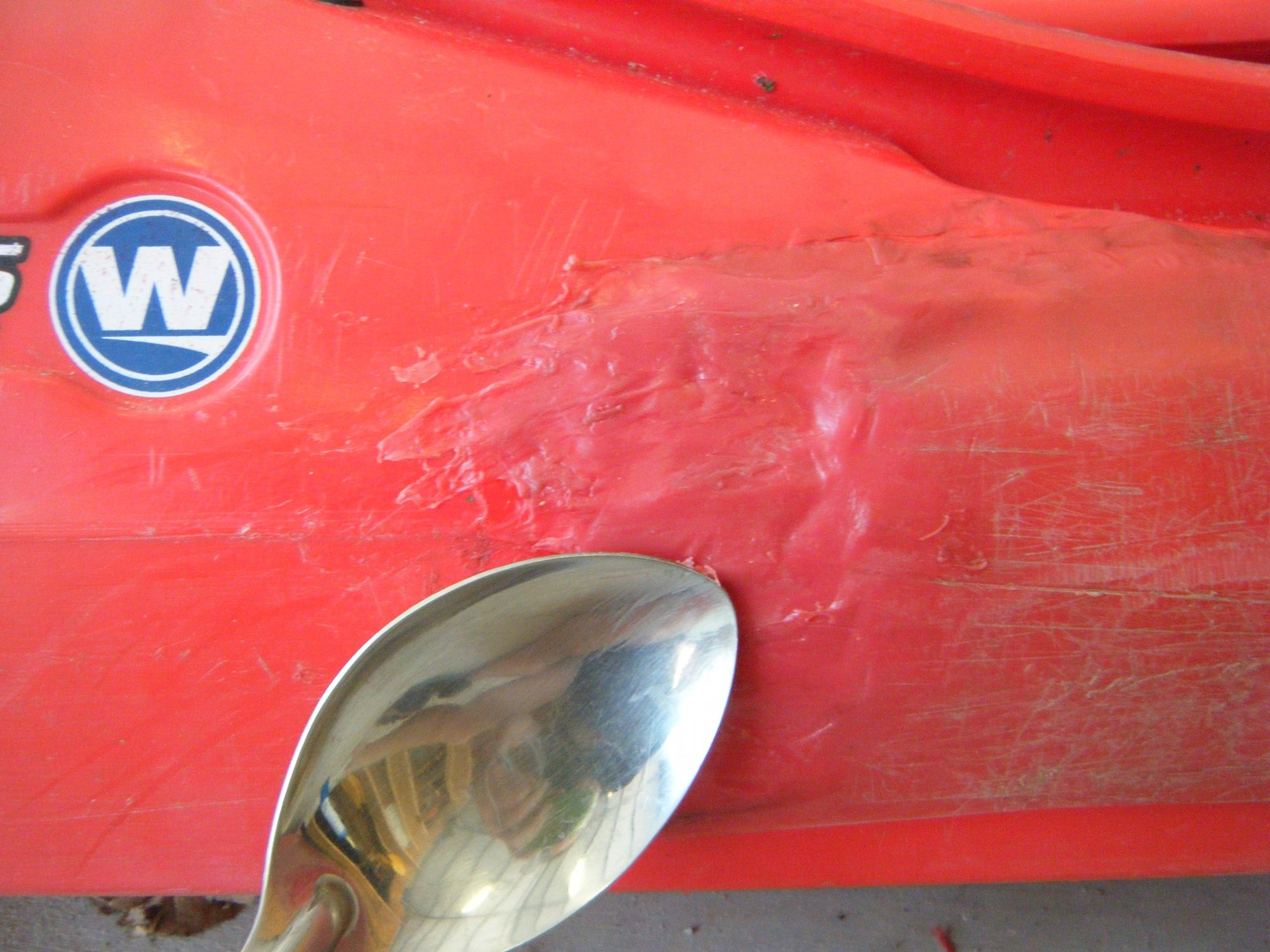 Fixing a Plastic (polyethylene) Kayak With a Hole in It : 5 Steps (with ...
