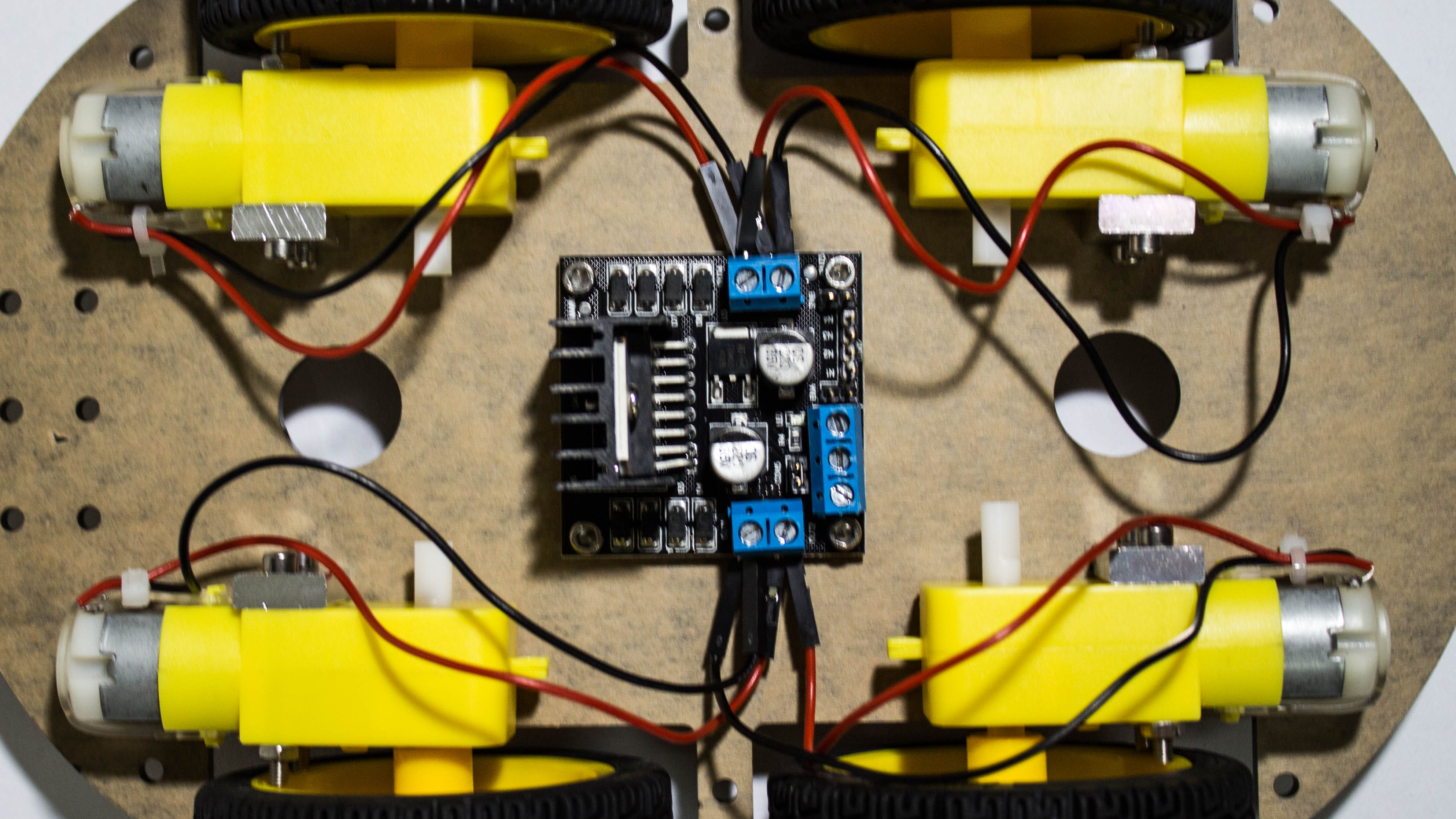 Smartphone Controlled Arduino Robot : 10 Steps (with Pictures ...