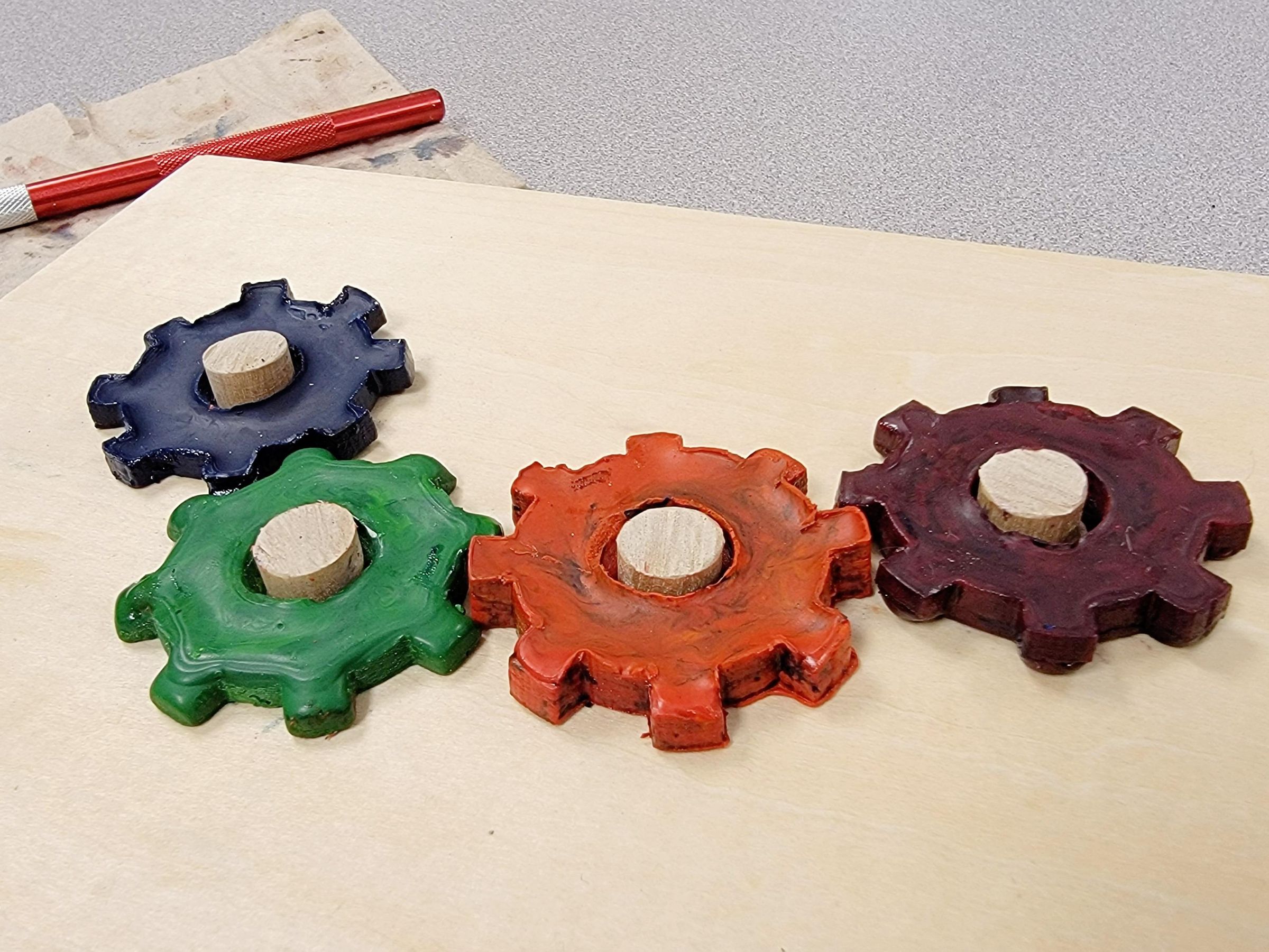 Crayon Gear System : 7 Steps (with Pictures) - Instructables