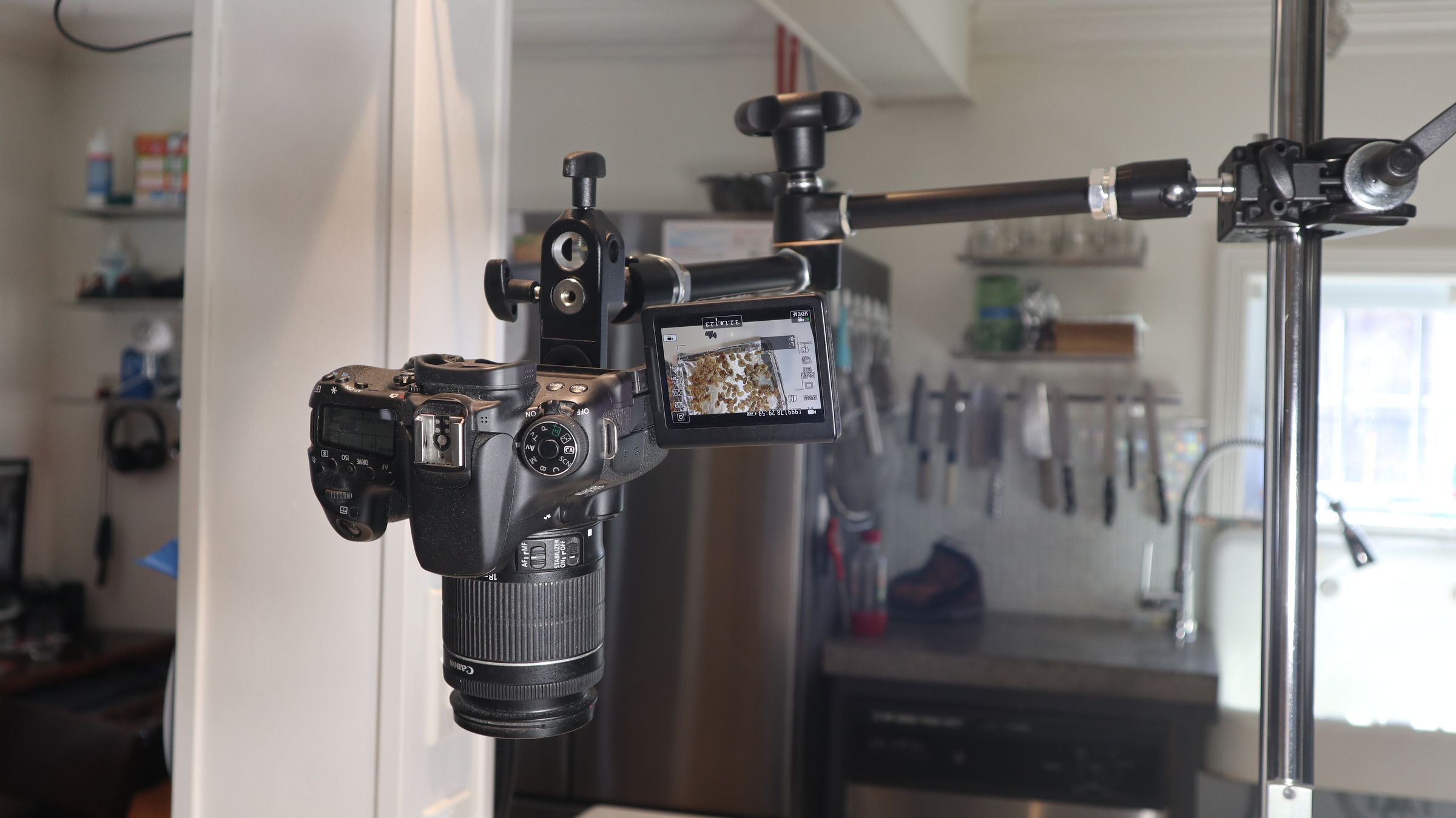 Mounting a Camera Overhead : 4 Steps (with Pictures) - Instructables