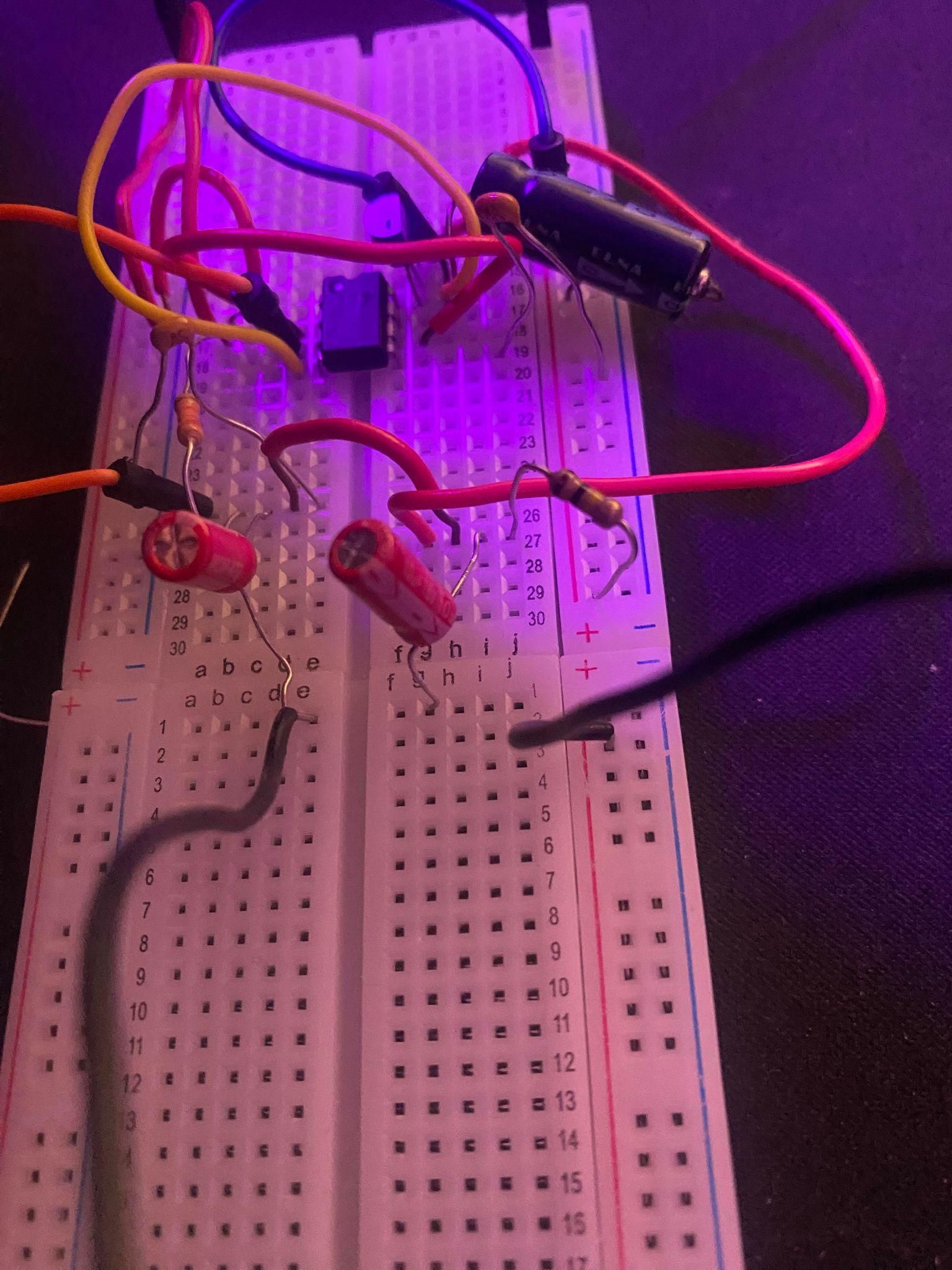 555 Timer Project Machine Gun: Build Your Own Circuit !- Louis Huynh ...