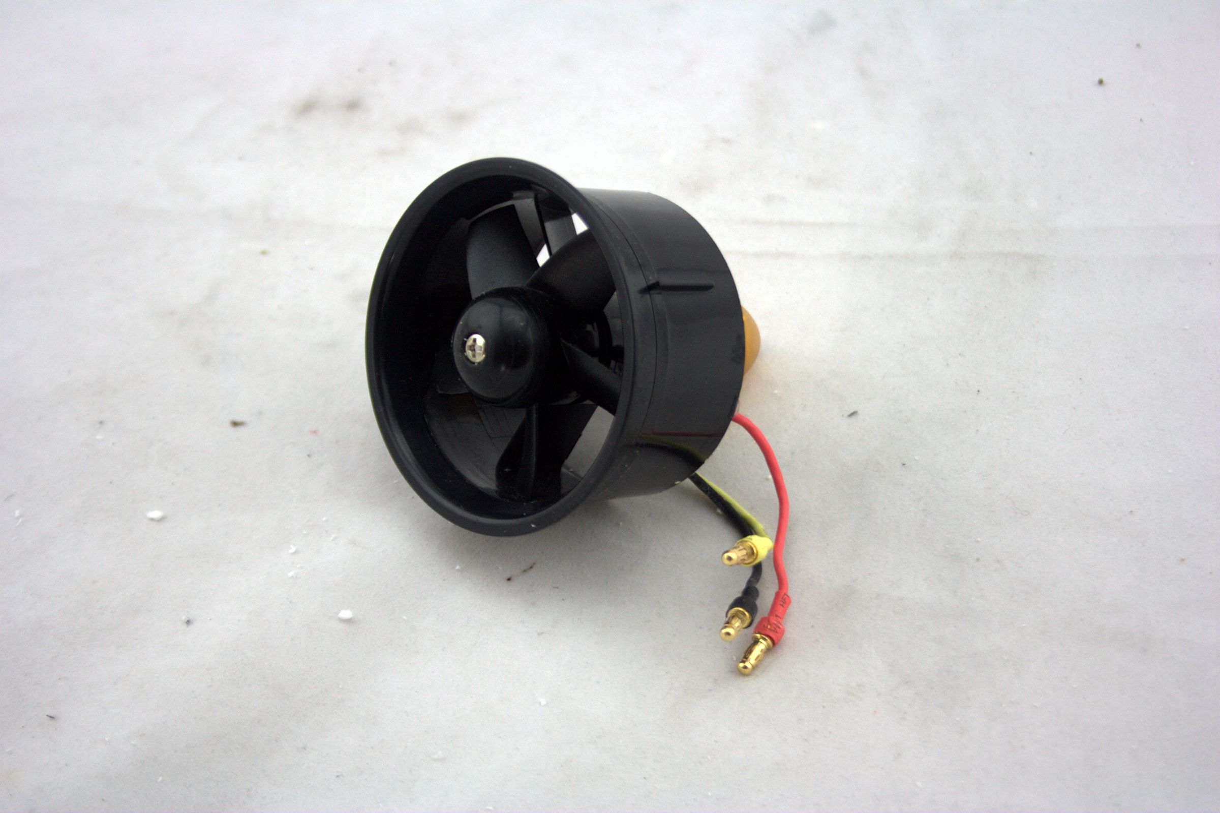 Easy Hovercraft : 7 Steps - Instructables