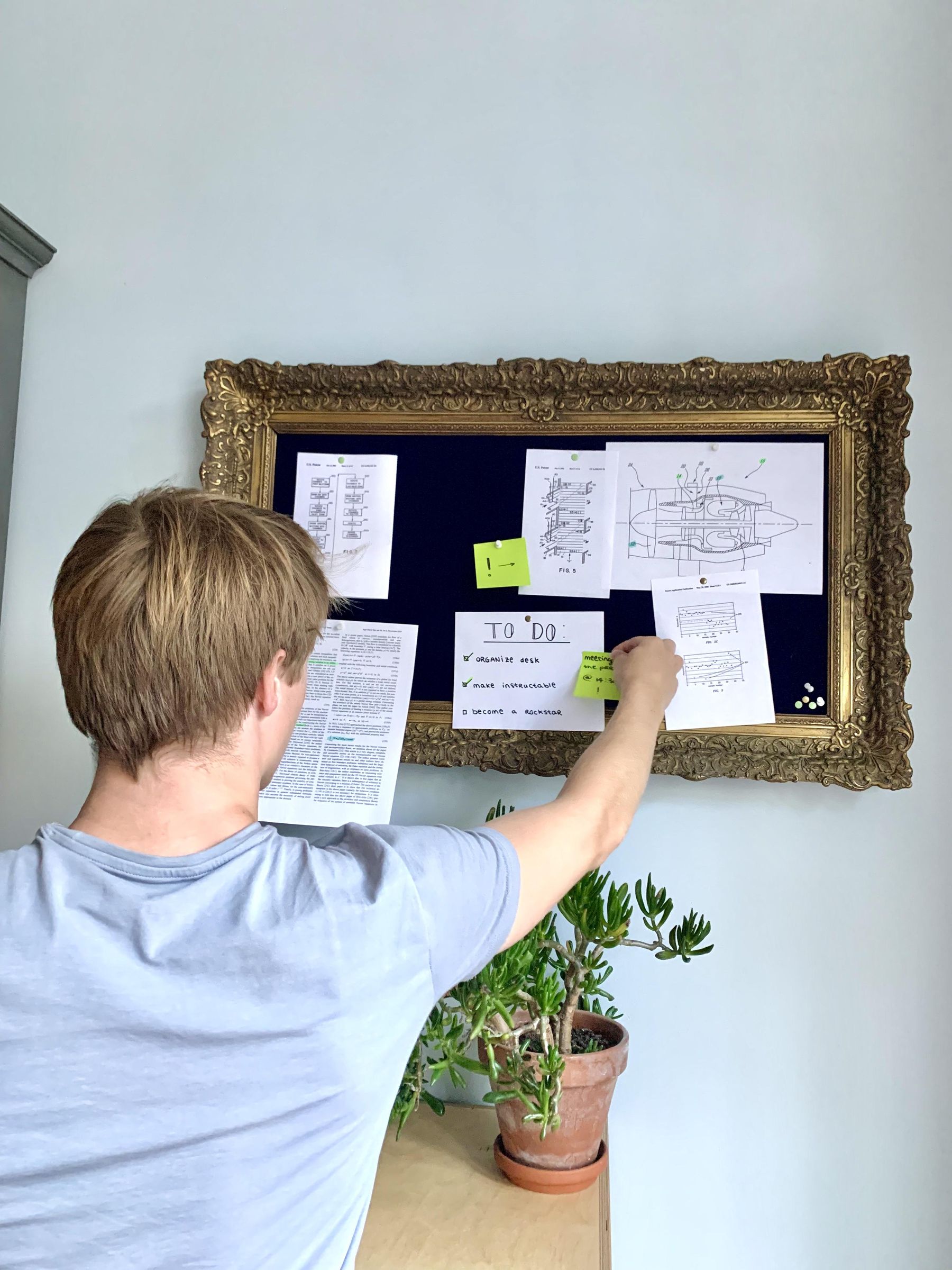 Upcycled BULLETIN BOARD to Organize Your Desk! : 9 Steps (with Pictures ...