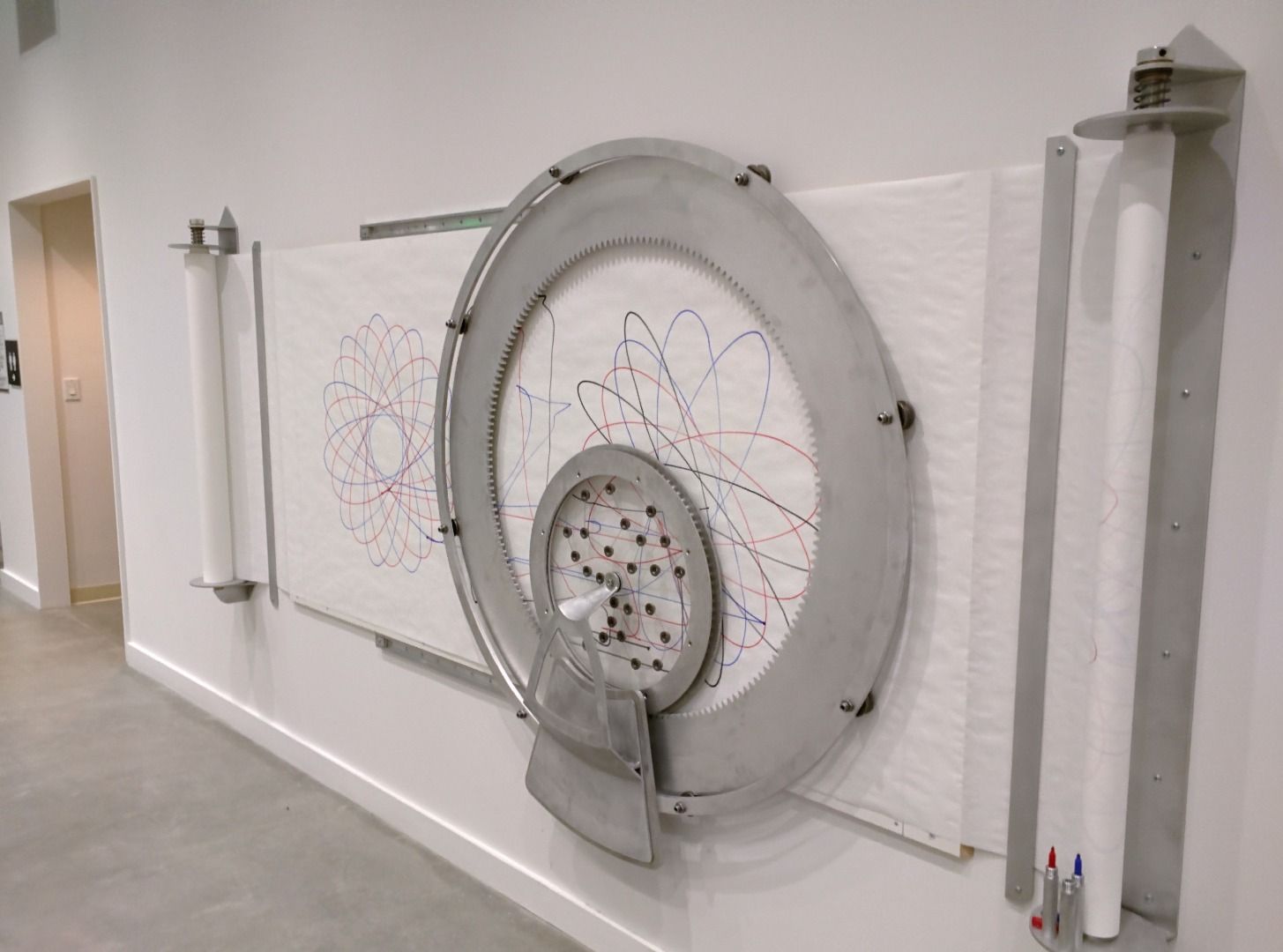 "Spiro" - a 5' Diameter, Wall Mounted Spirograph : 7 Steps (with ...