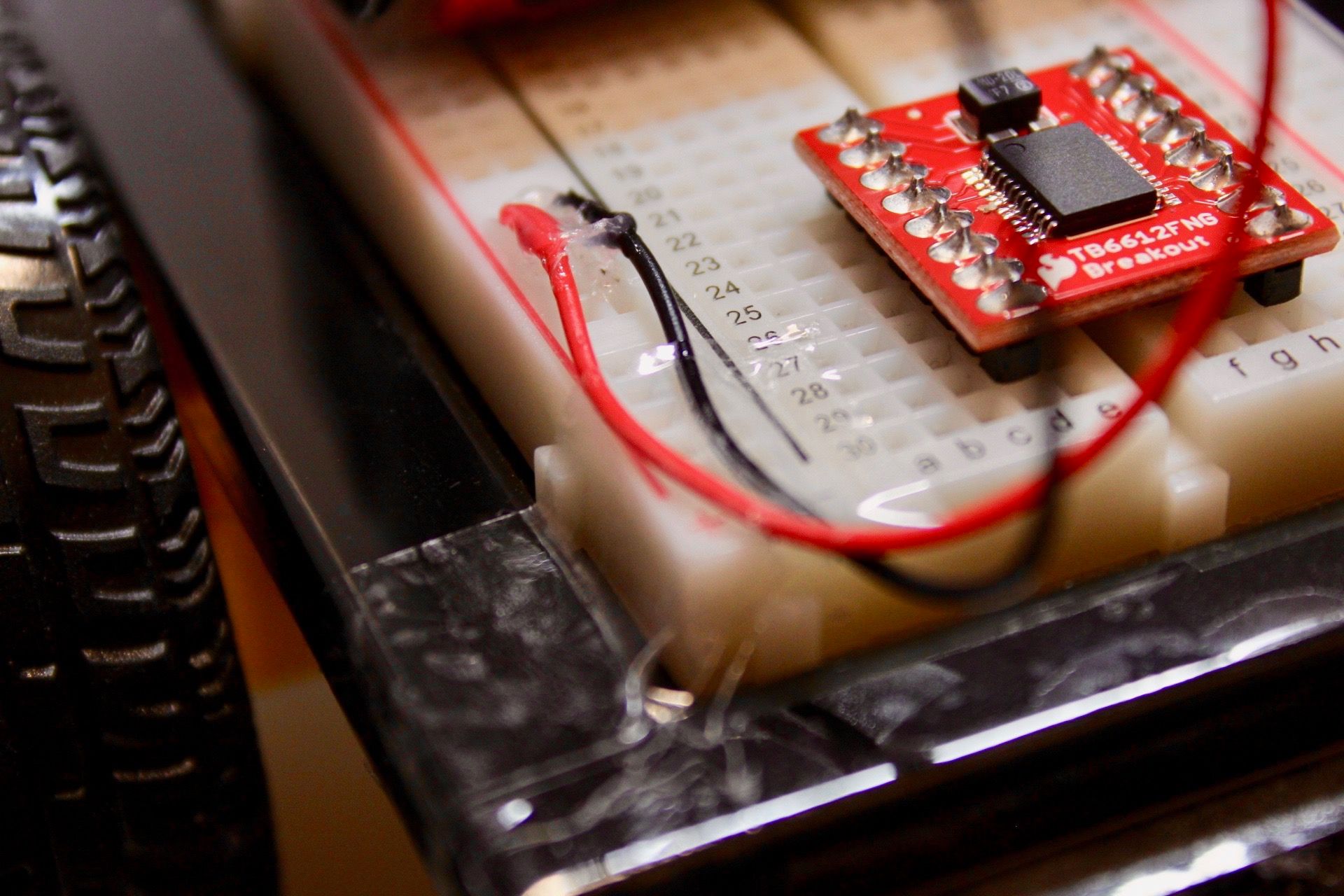 Sarah the Simplest Arduino Robot : 9 Steps (with Pictures) - Instructables