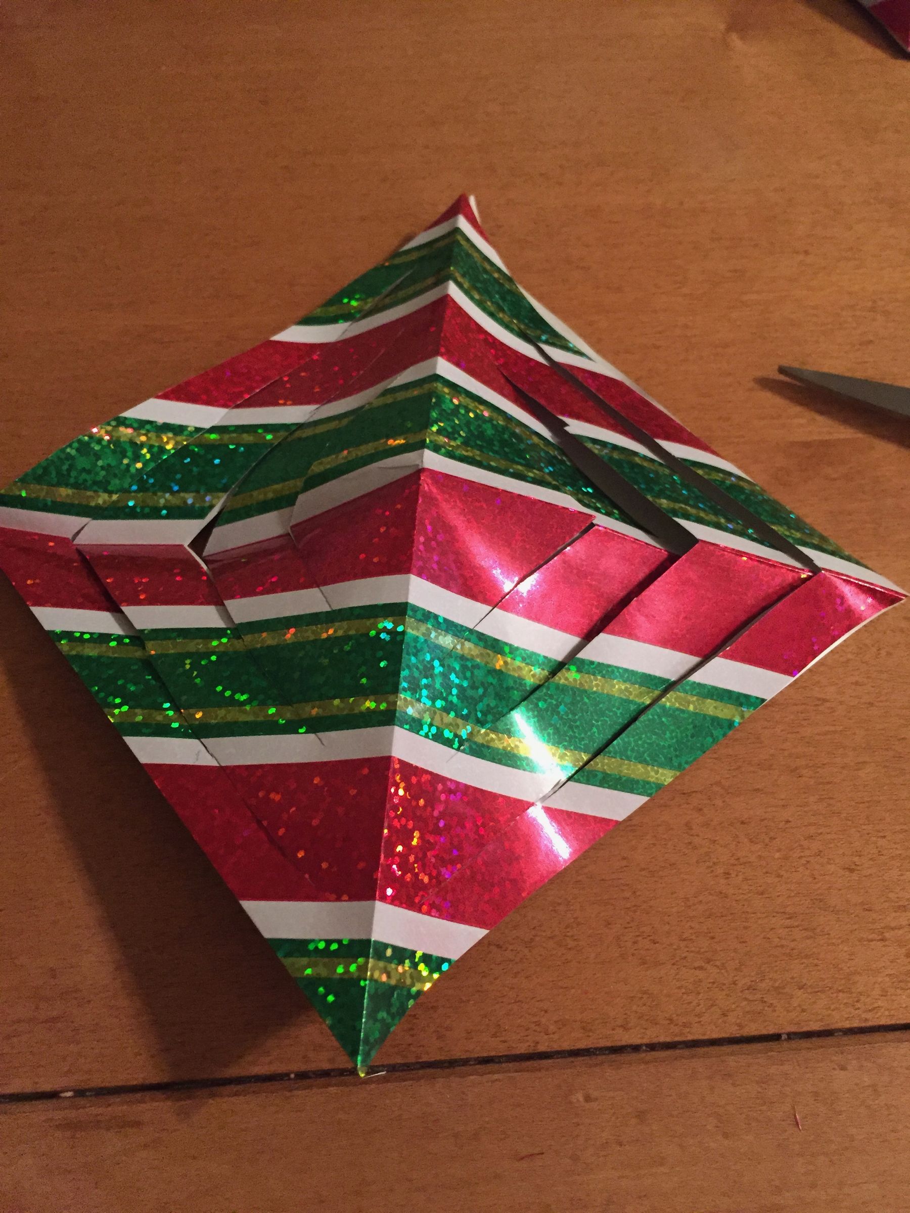 Three Dimensional Paper Snowflakes : 21 Steps (with Pictures ...