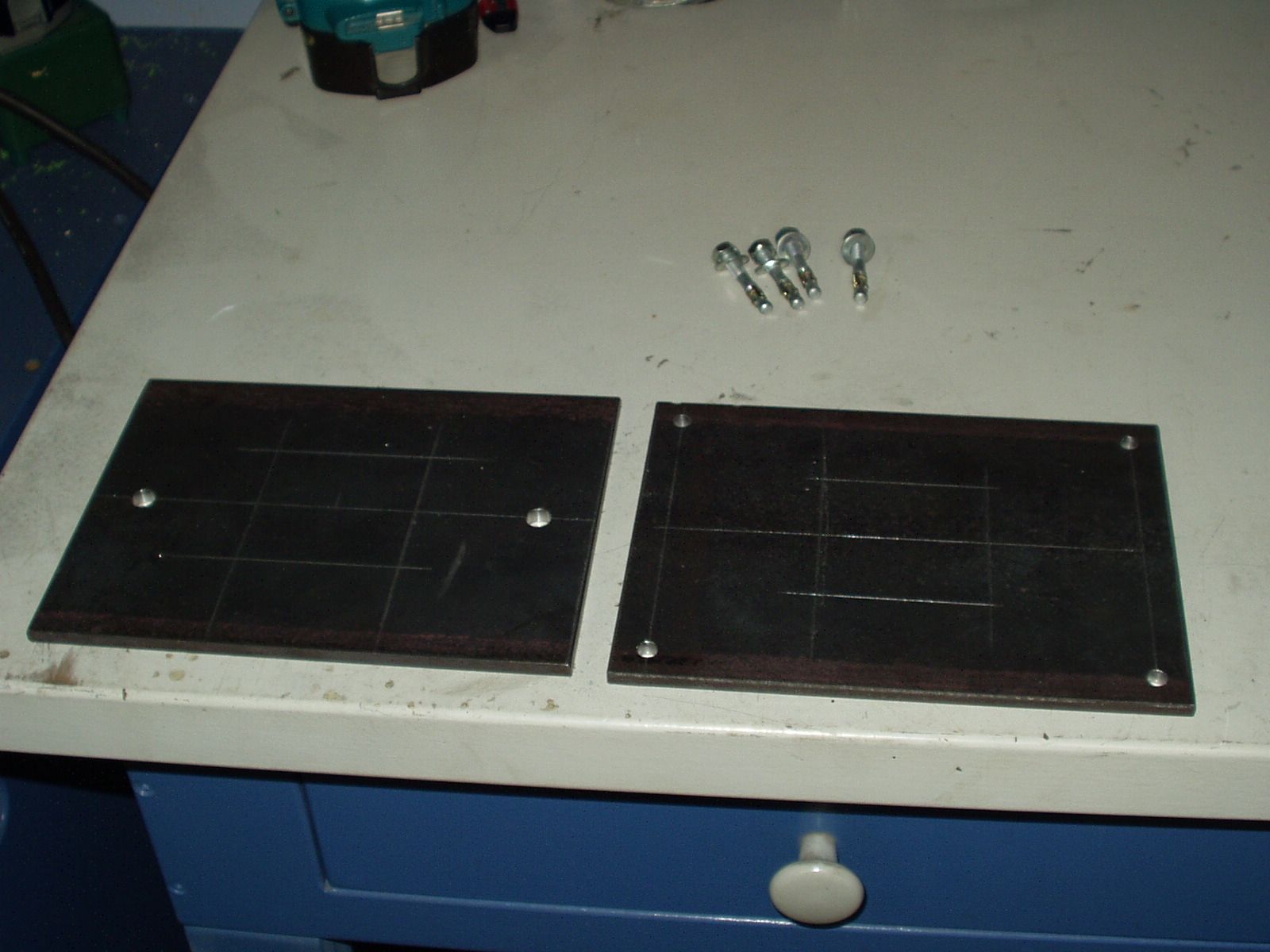 Bench Tool Stands : 6 Steps - Instructables