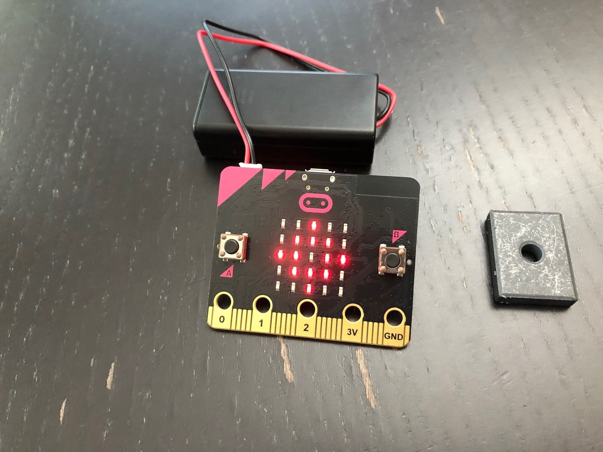 Microbit Magnet : 3 Steps - Instructables