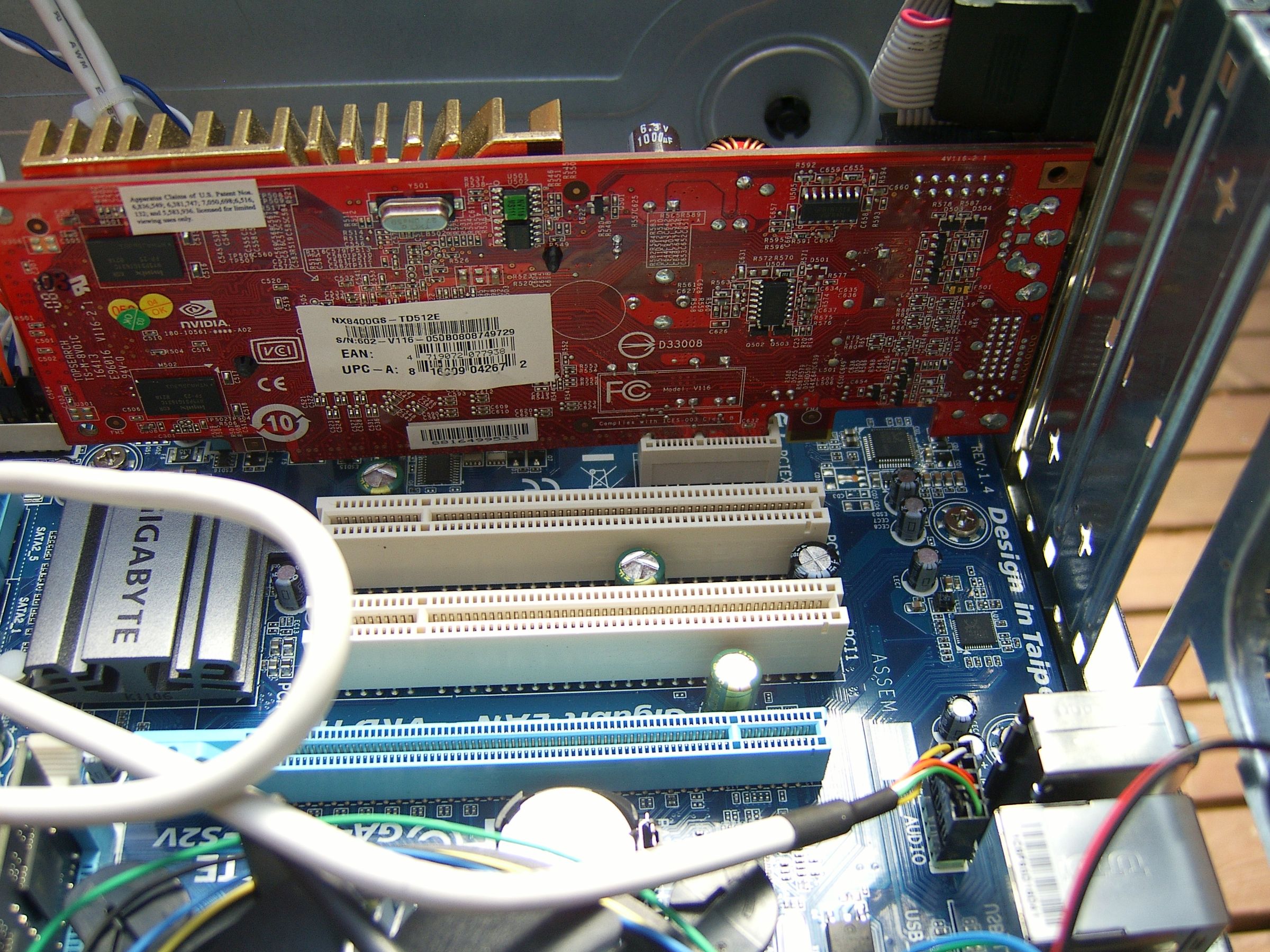 Running 3 Monitors by Installing Second PCI Express Card : 4 Steps ...