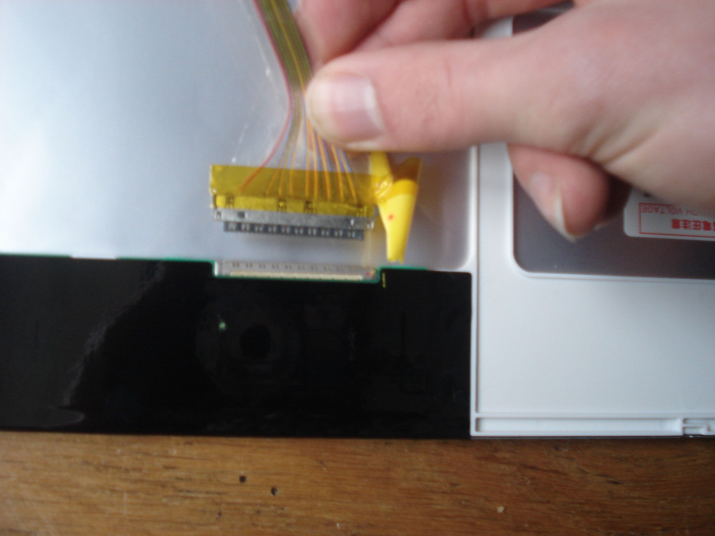 Turn a Laptop Screen Into a Mirror : 9 Steps (with Pictures ...