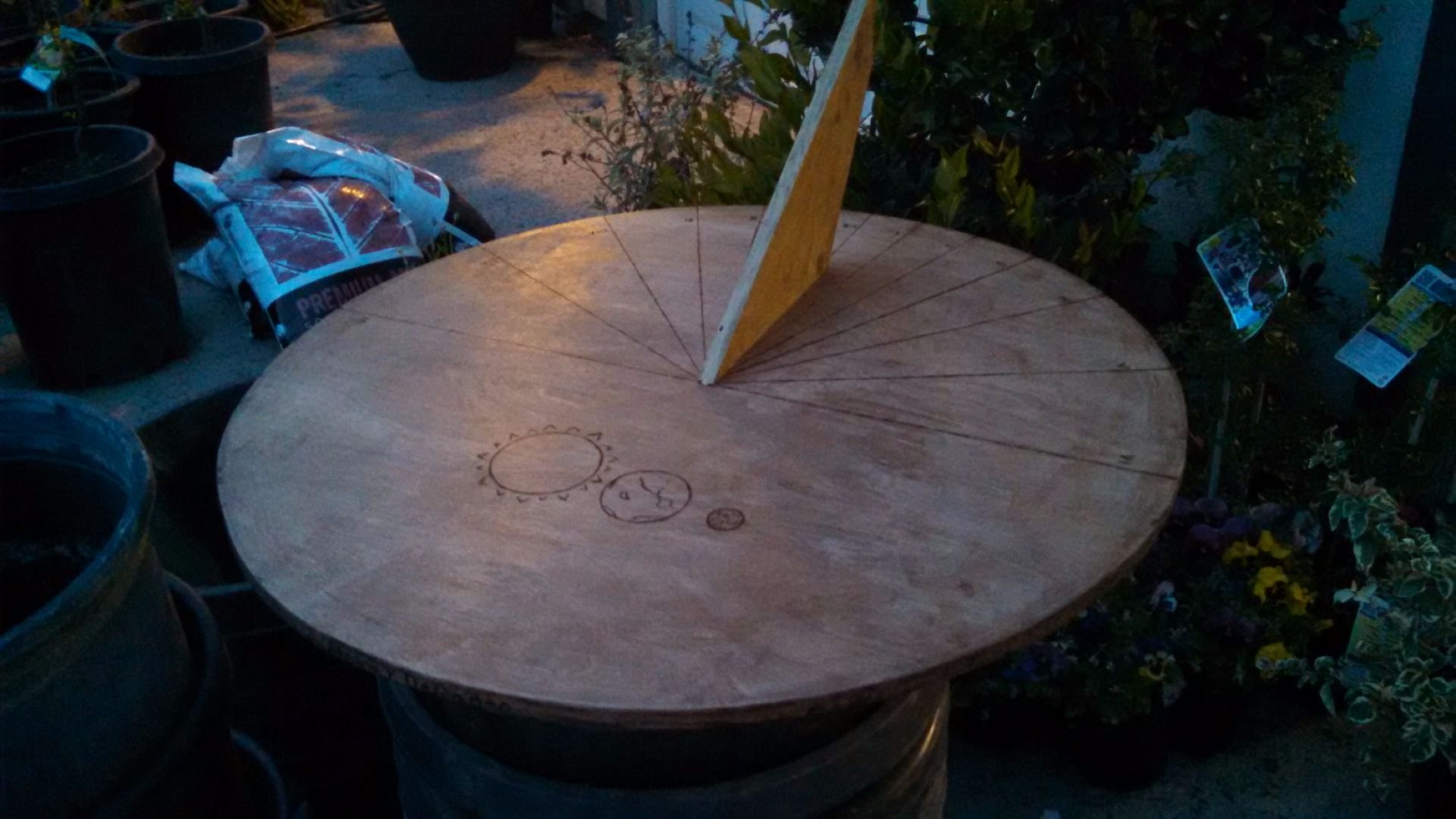 Sundial From Scrap Wood : 9 Steps - Instructables