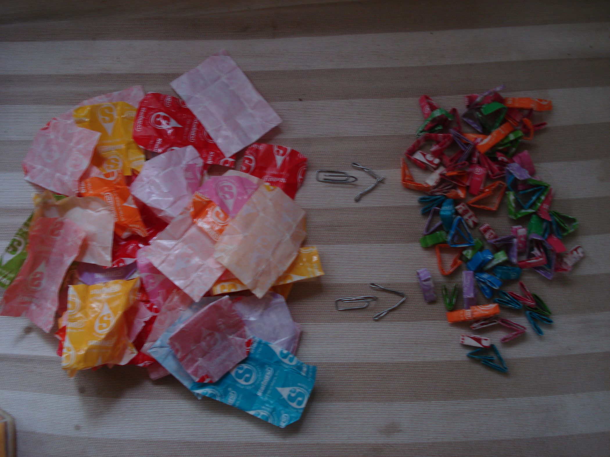 How to Make a Starburst Wrappers Chain : 4 Steps - Instructables