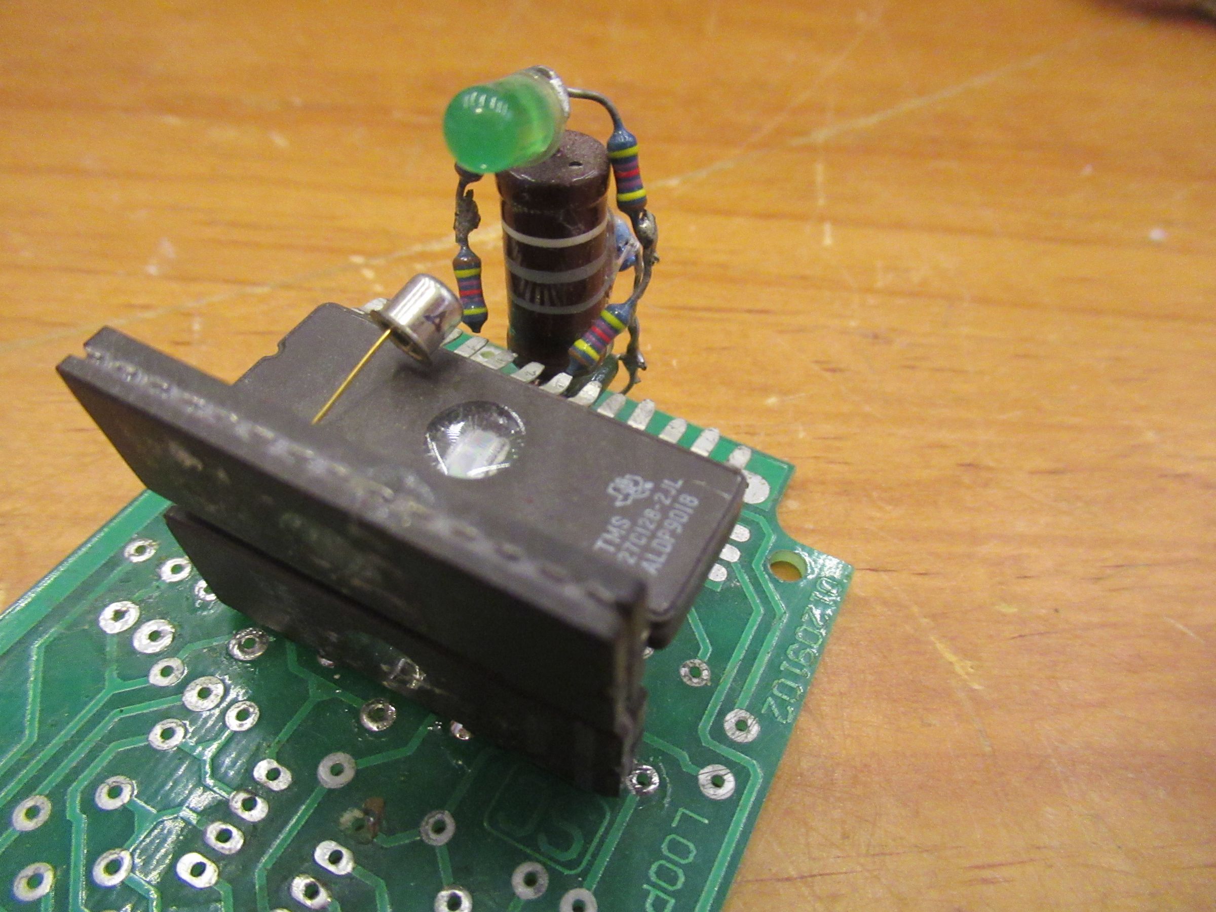 Recycle Old PCB Parts Into Sculptures : 4 Steps - Instructables