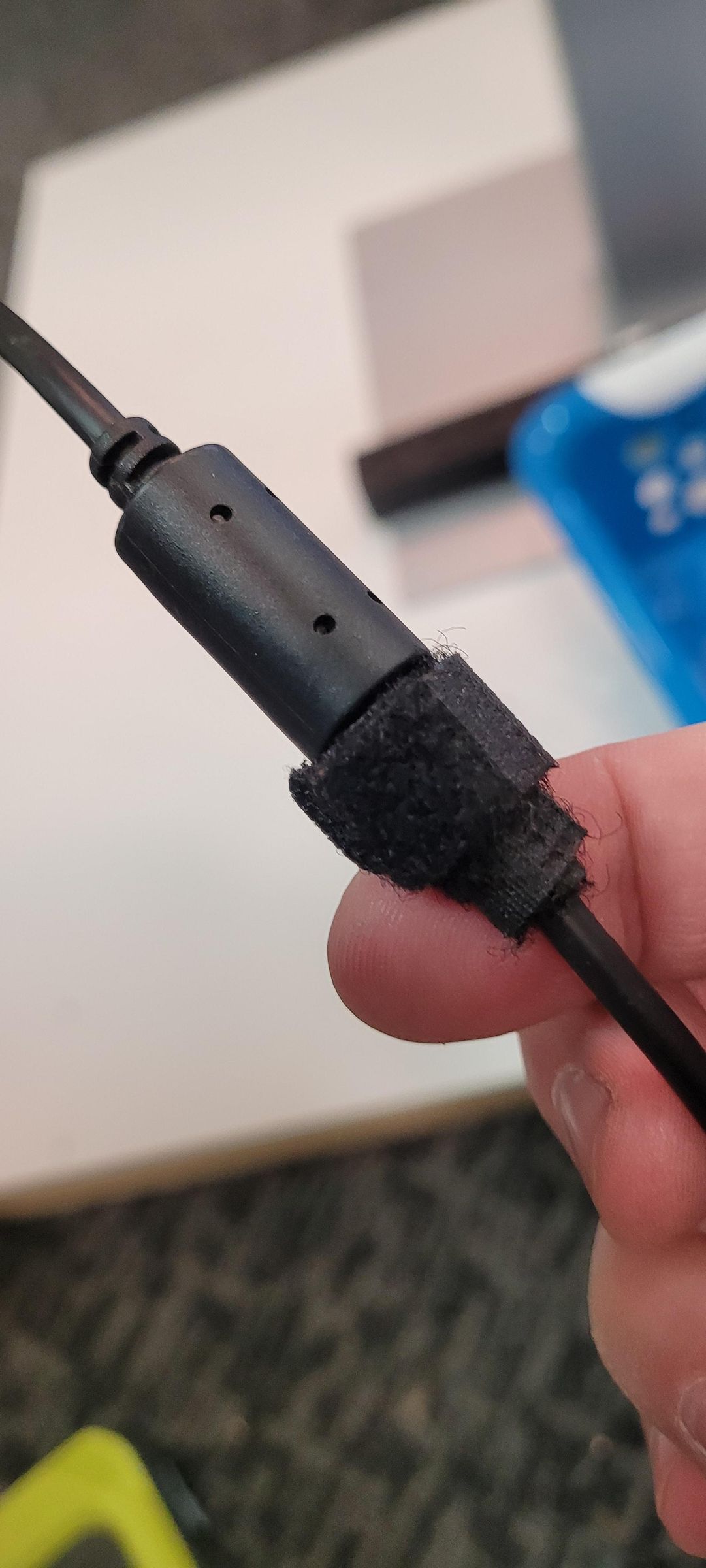 Table Cable Management System : 8 Steps (with Pictures) - Instructables