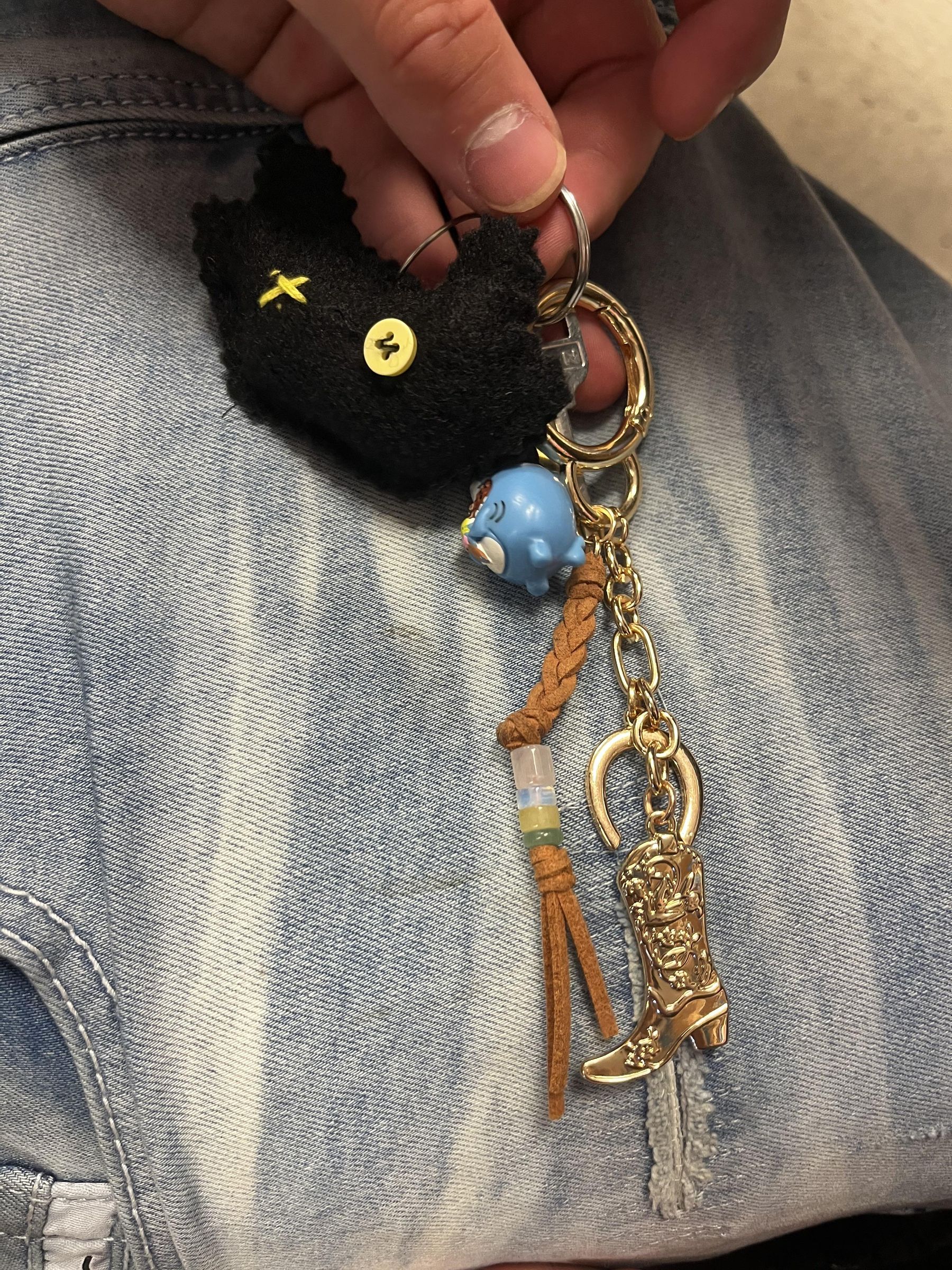 Hand Sewed Cat Keychain! - Instructables