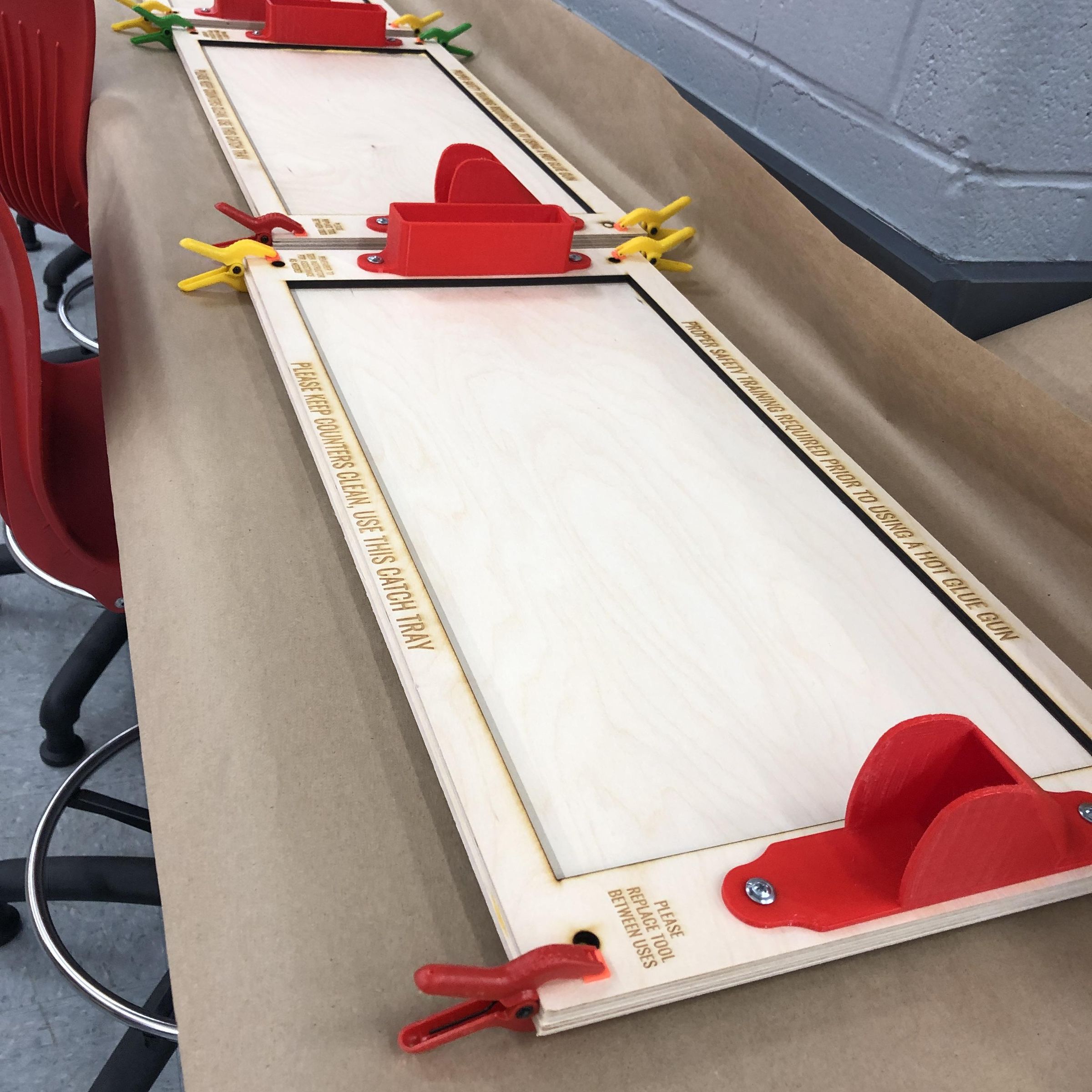 Makerspace Hot Glue Stations : 5 Steps (with Pictures) - Instructables