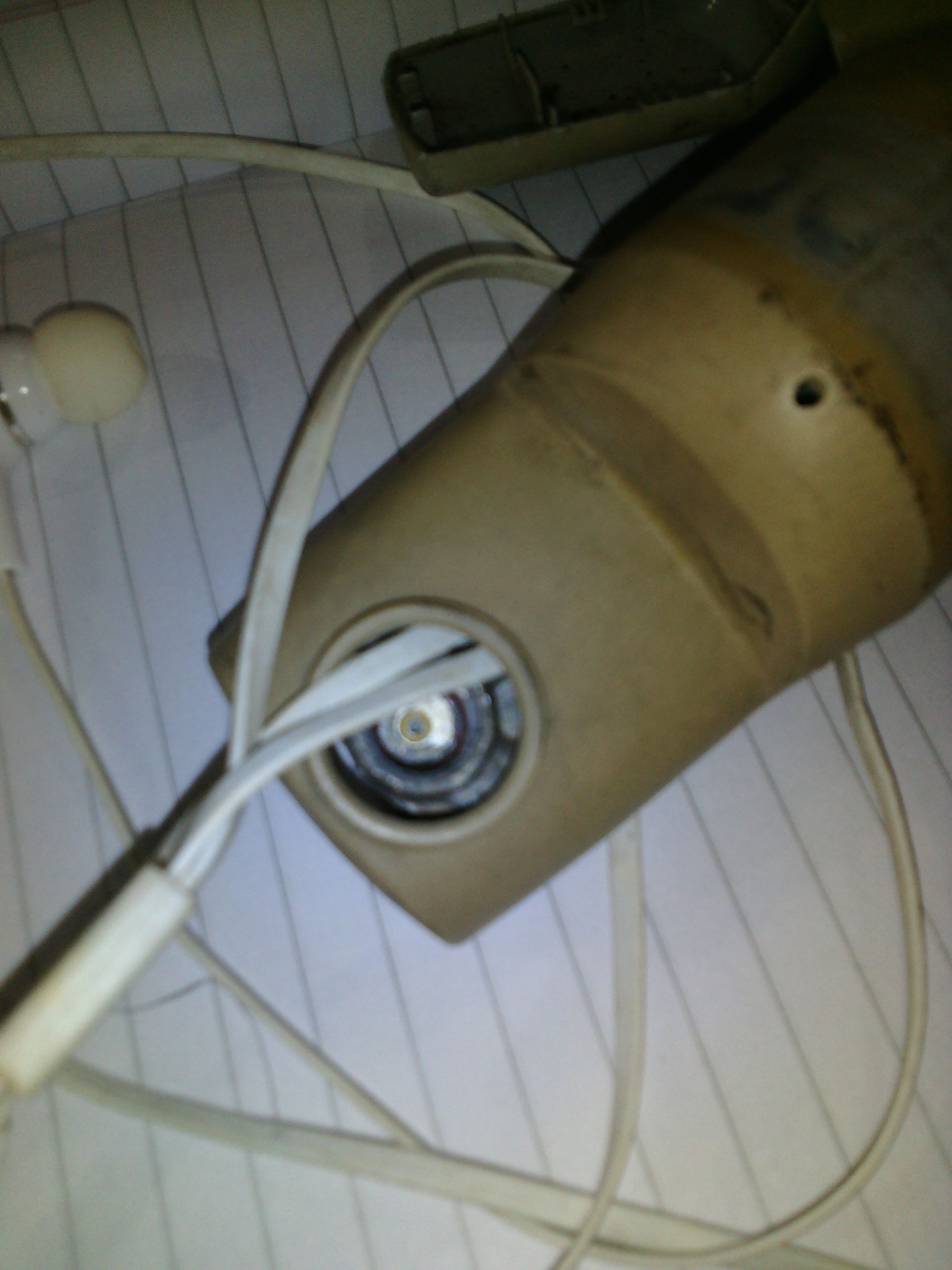How to Make a Parabolic Microphone With an Old TV Dish : 10 Steps (with ...