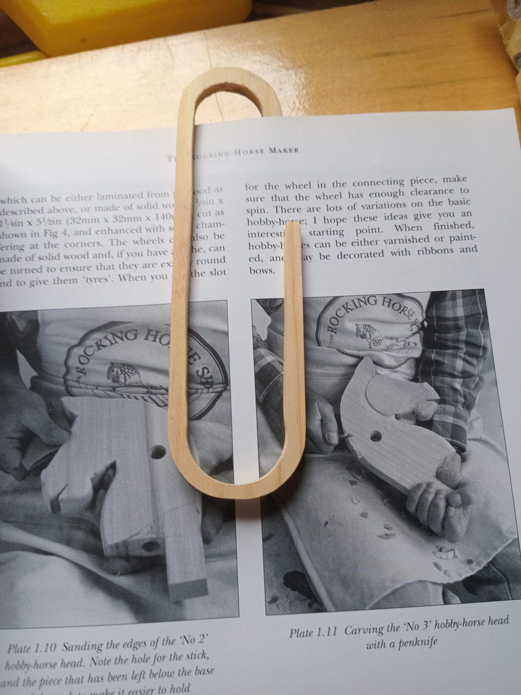 Reading Aids, Bookmark and Wooden Page Hold Open Gadget : 11 Steps ...