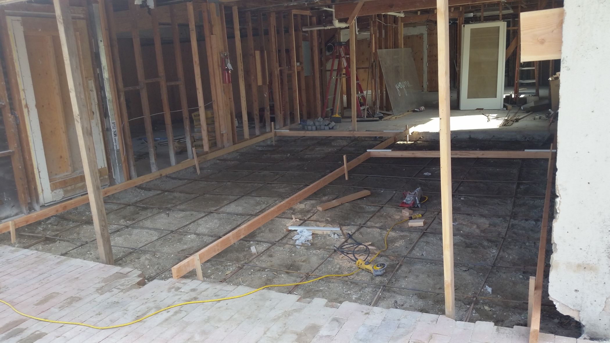Pour Concrete : 6 Steps (with Pictures) - Instructables
