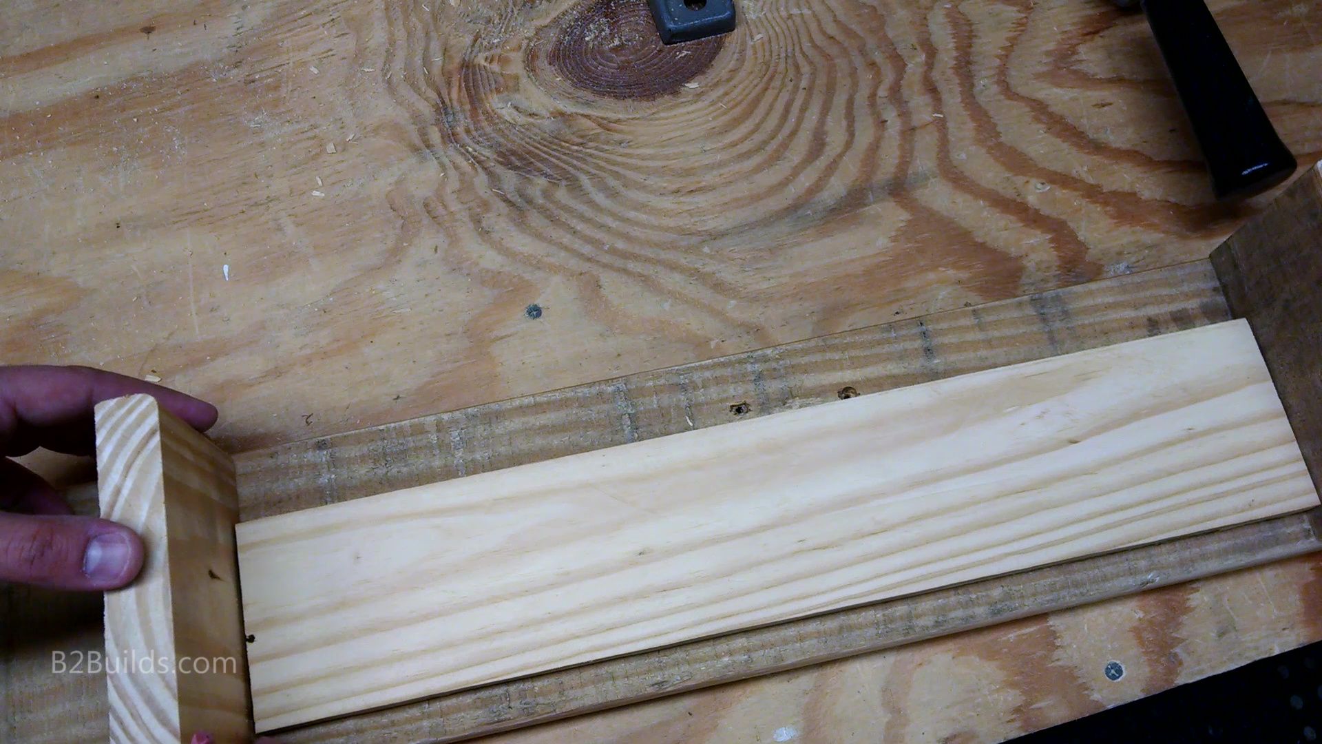 Floating Shelf Charging Station From Pallet Wood : 9 Steps (with ...