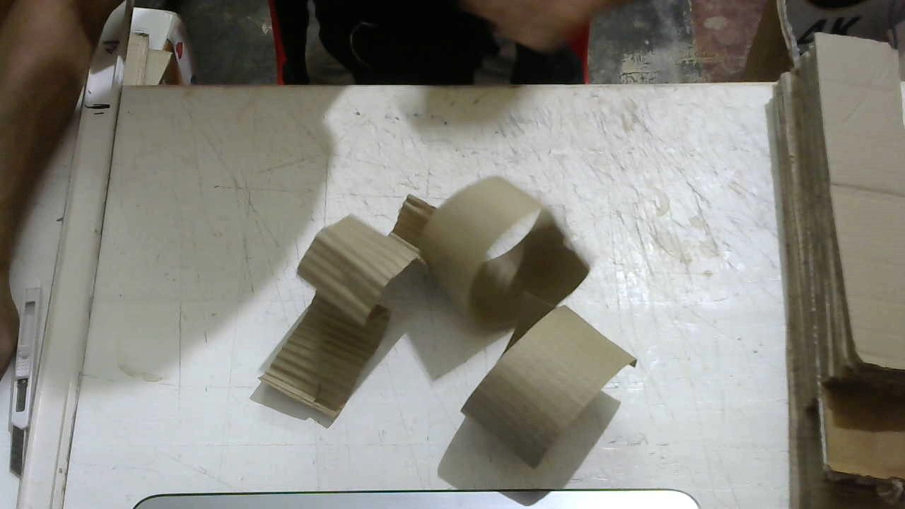 How to Make CARDBOARD TUBES : 5 Steps (with Pictures) - Instructables