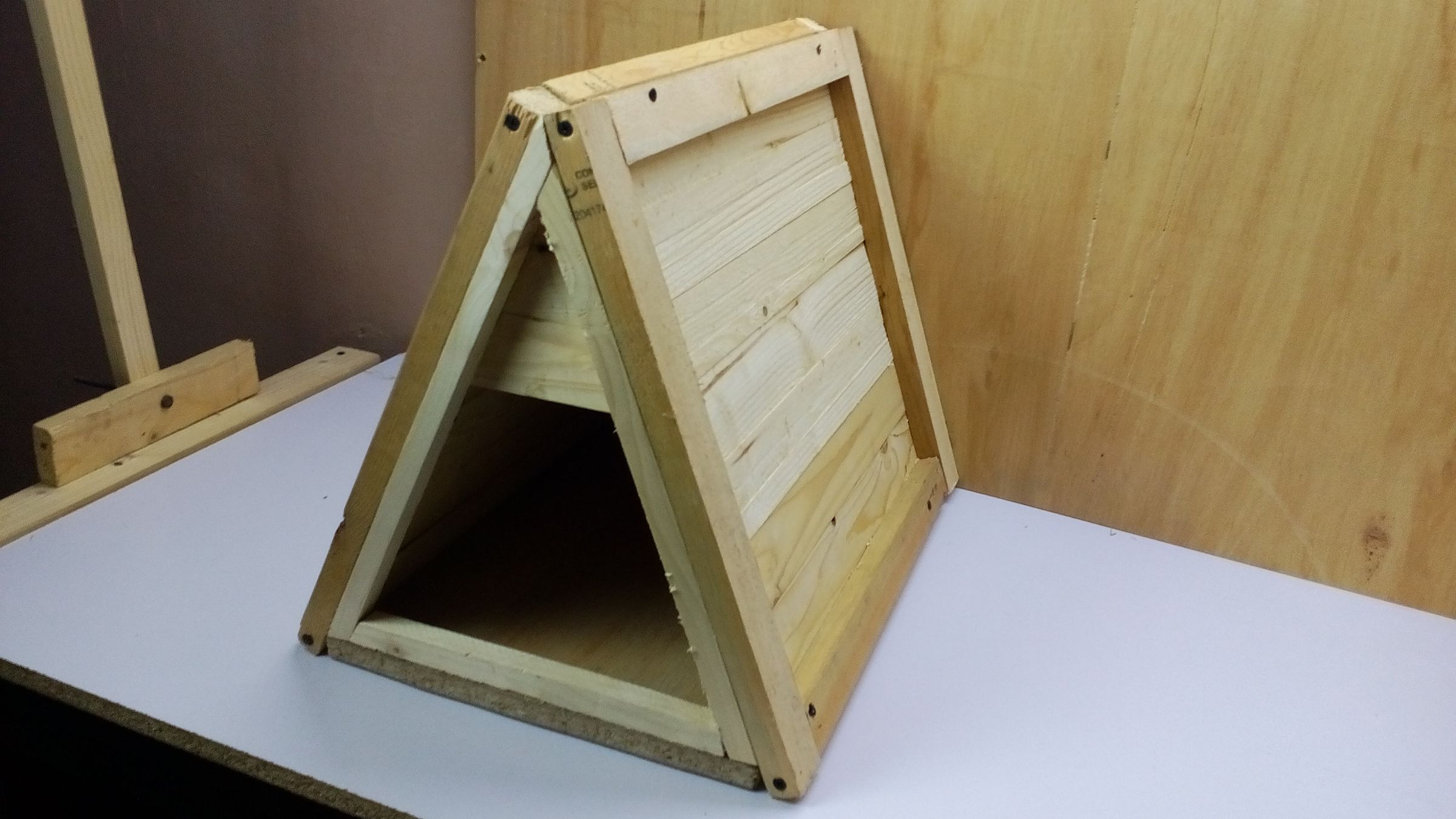 Triangle Wooden Pet House : 7 Steps (with Pictures) - Instructables
