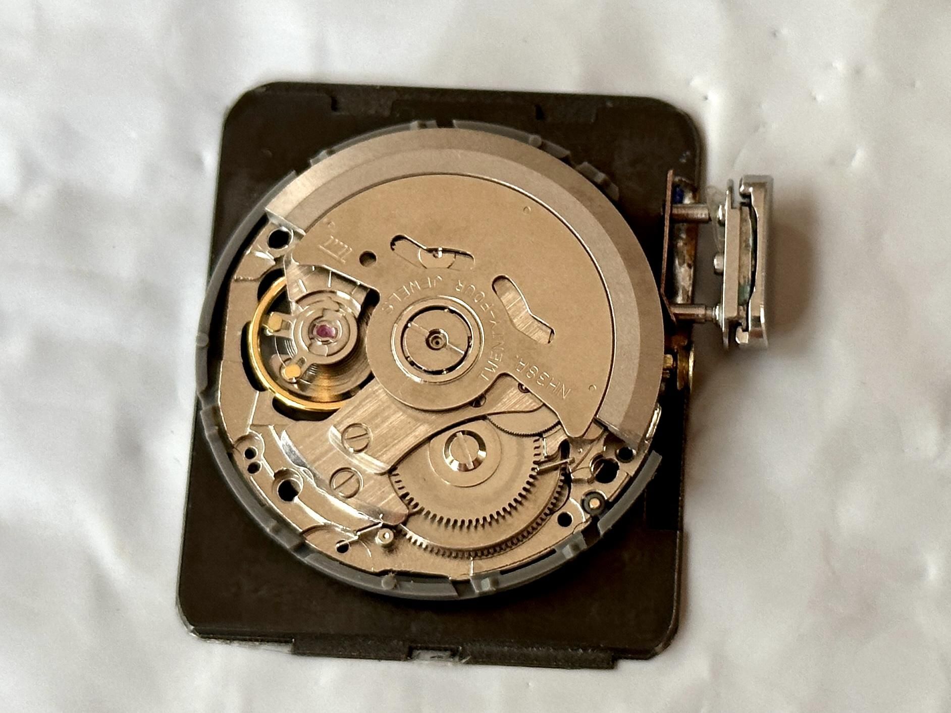 Mechanical Apple Watch From Real E-Waste Apple Watch : 46 Steps (with ...