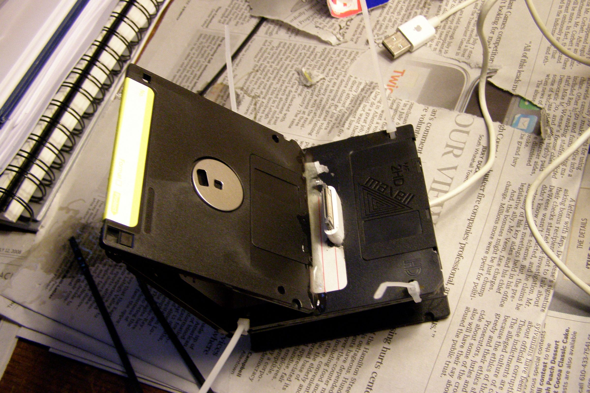 Floppy Disk Dock : 6 Steps - Instructables
