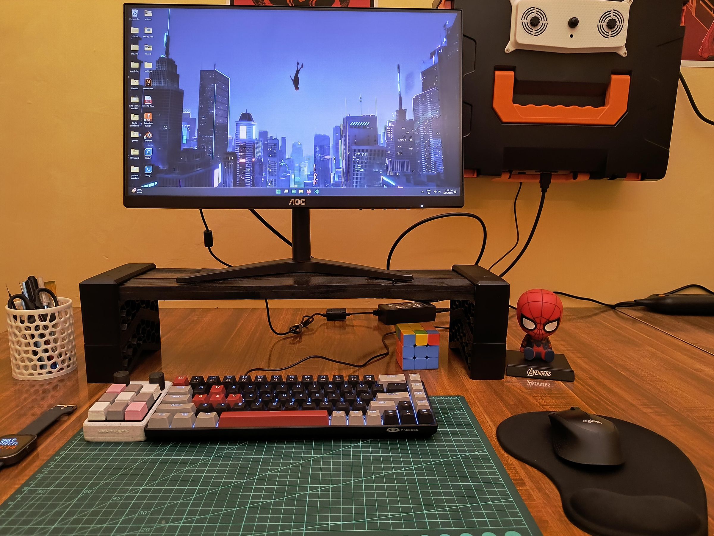 DIY 3D Printed Monitor Stand : 3 Steps - Instructables