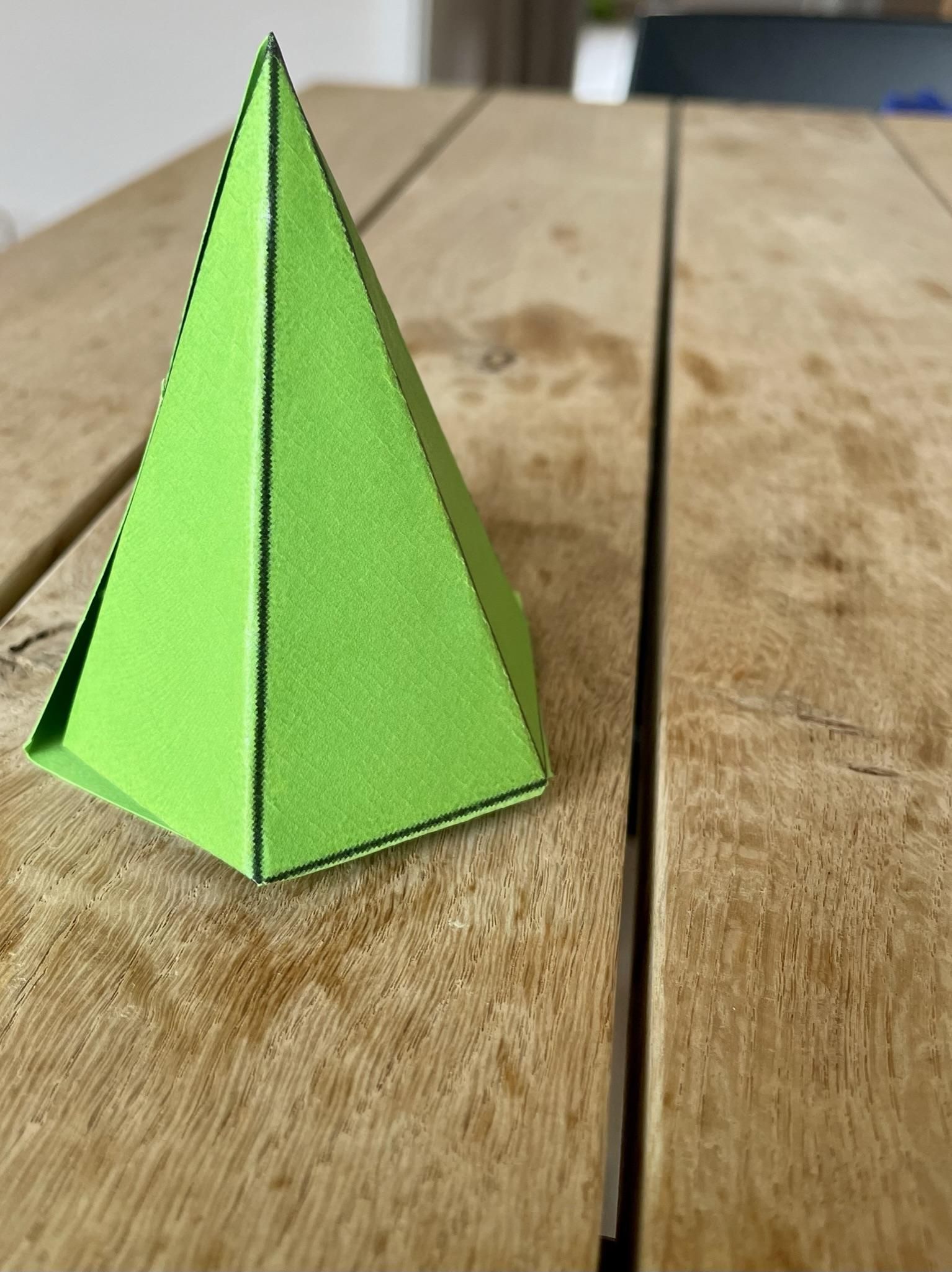 How to Make a Sims Plumbob : 8 Steps (with Pictures) - Instructables
